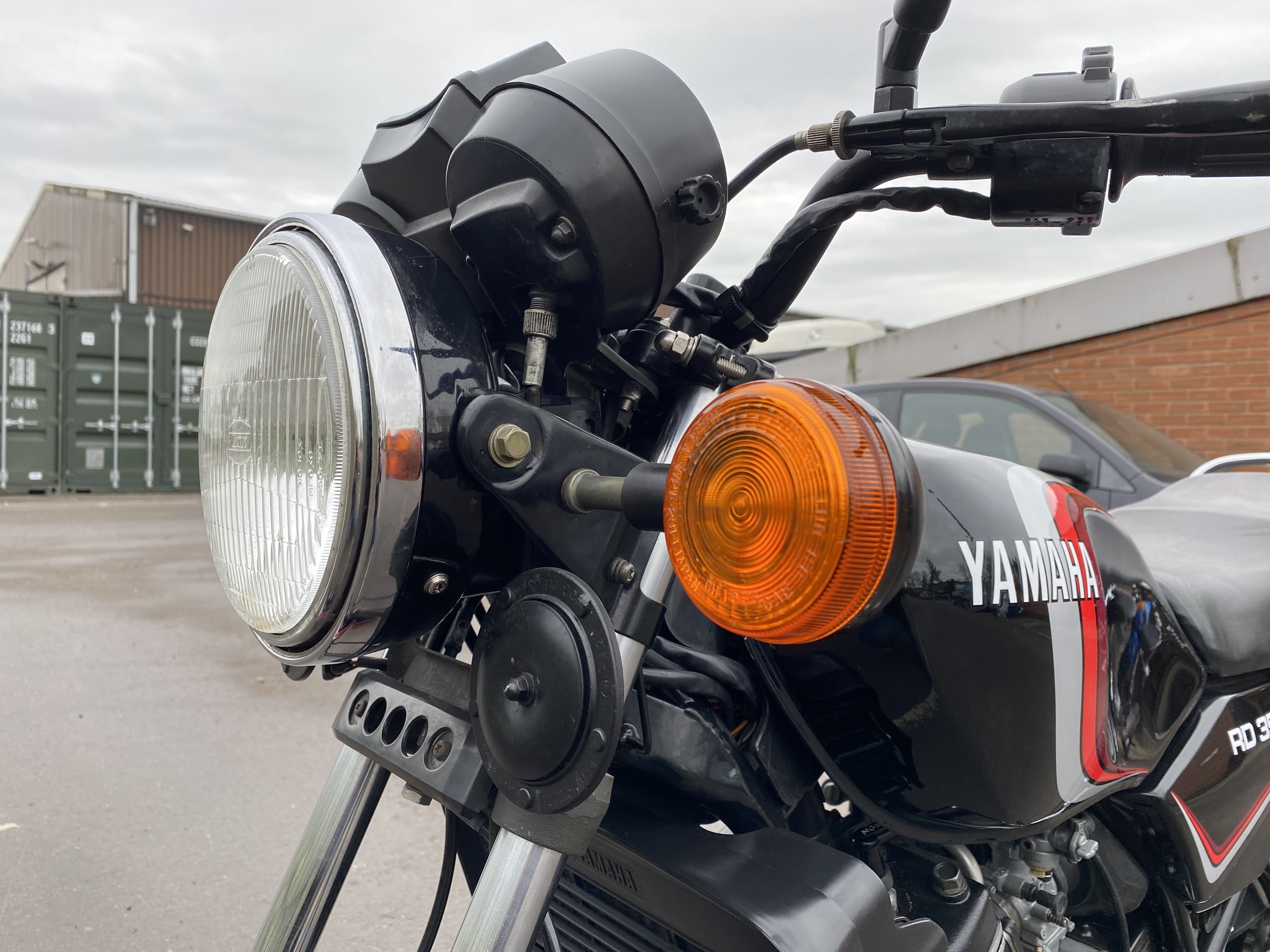 Lot 250 - 1983 Yamaha 350 RD LC