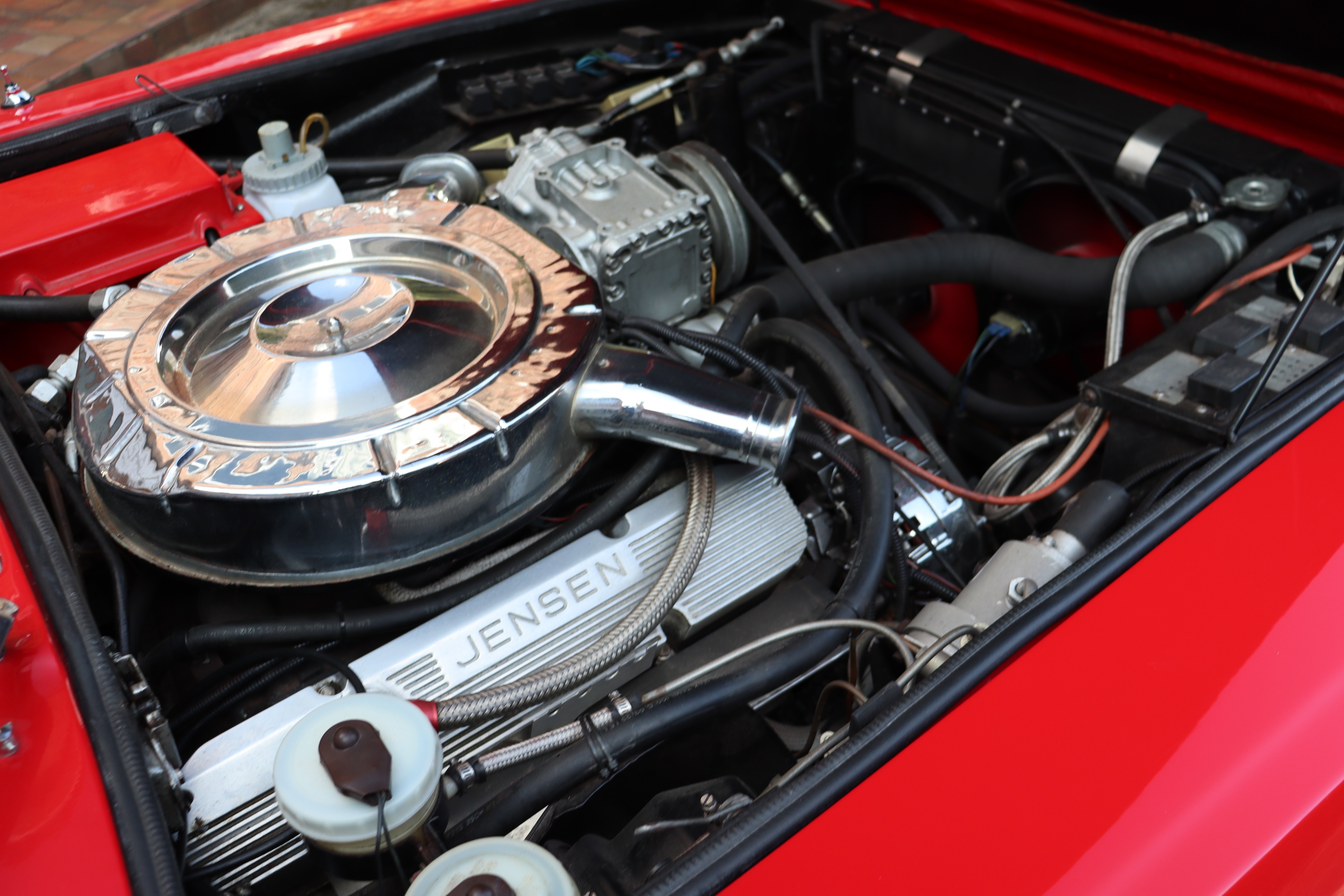 Lot 52 - 1971 Jensen FF II