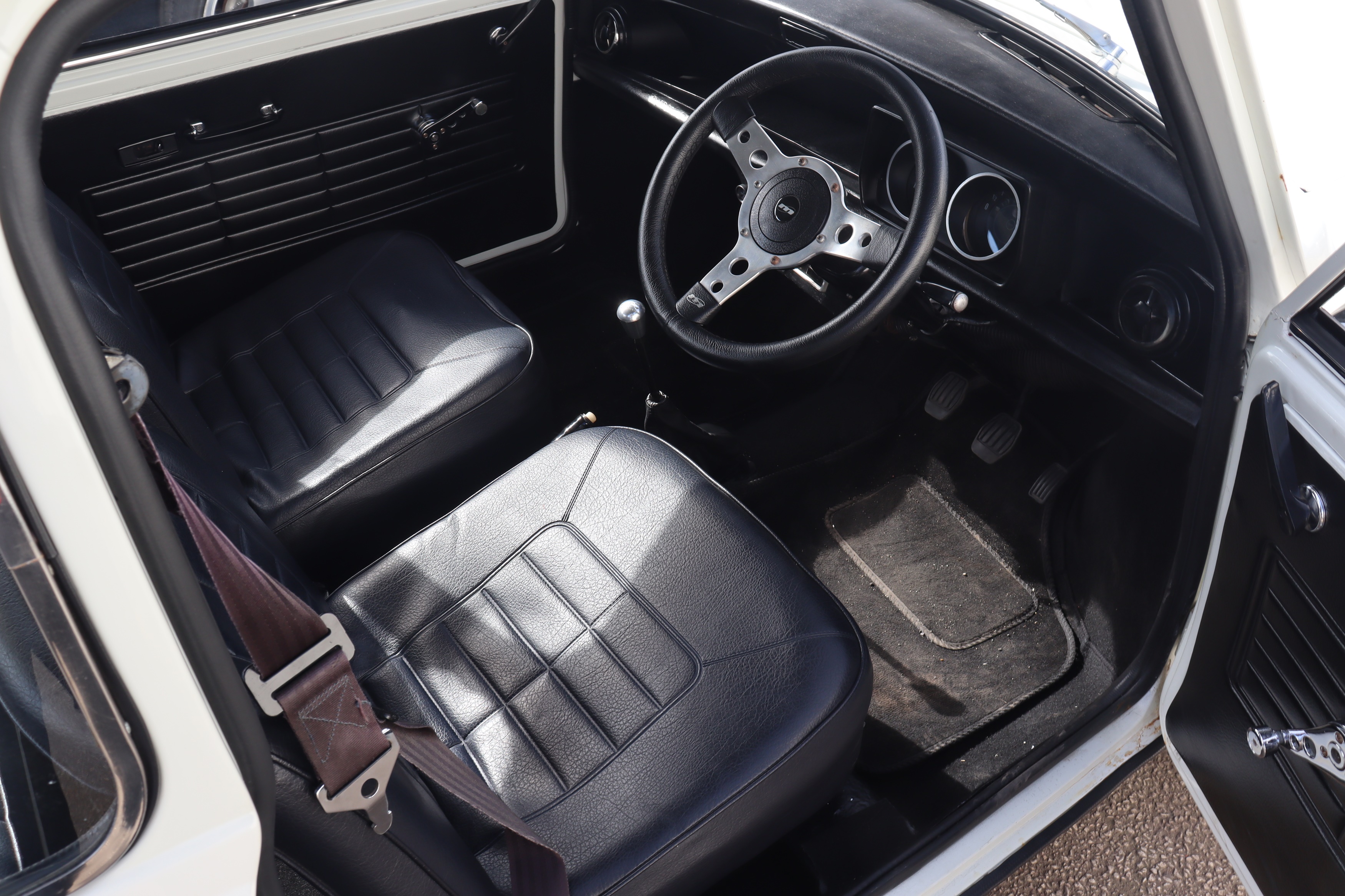 Lot 21 - 1971 Austin Mini Clubman