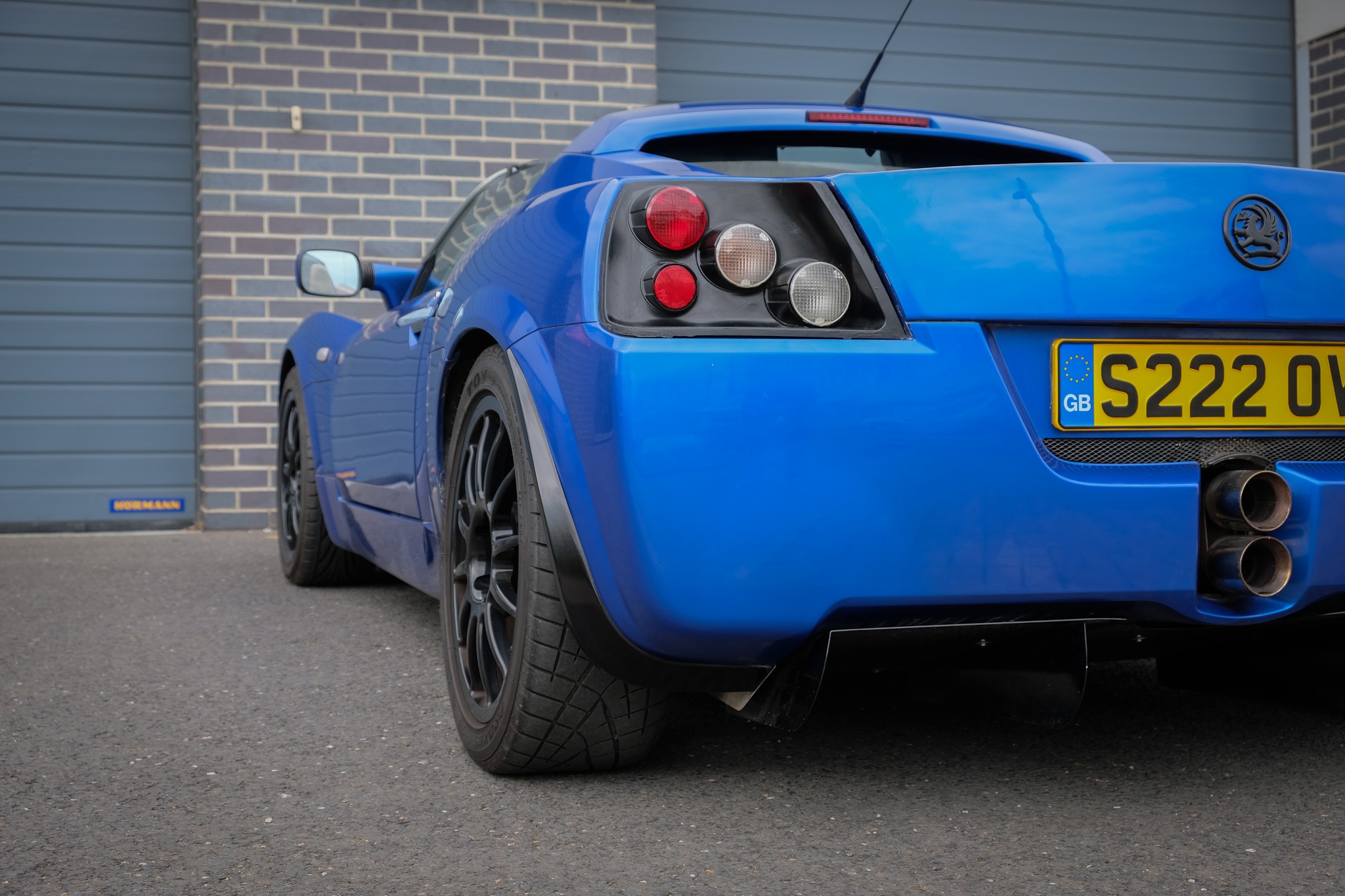 Lot 22 - 2002 Vauxhall VX220