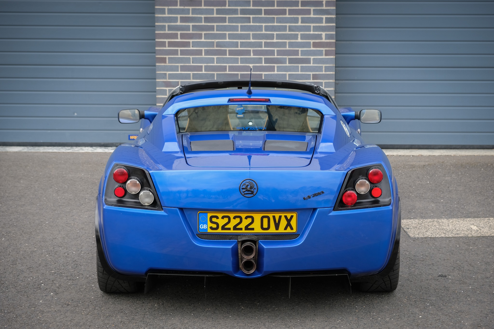 Lot 22 - 2002 Vauxhall VX220