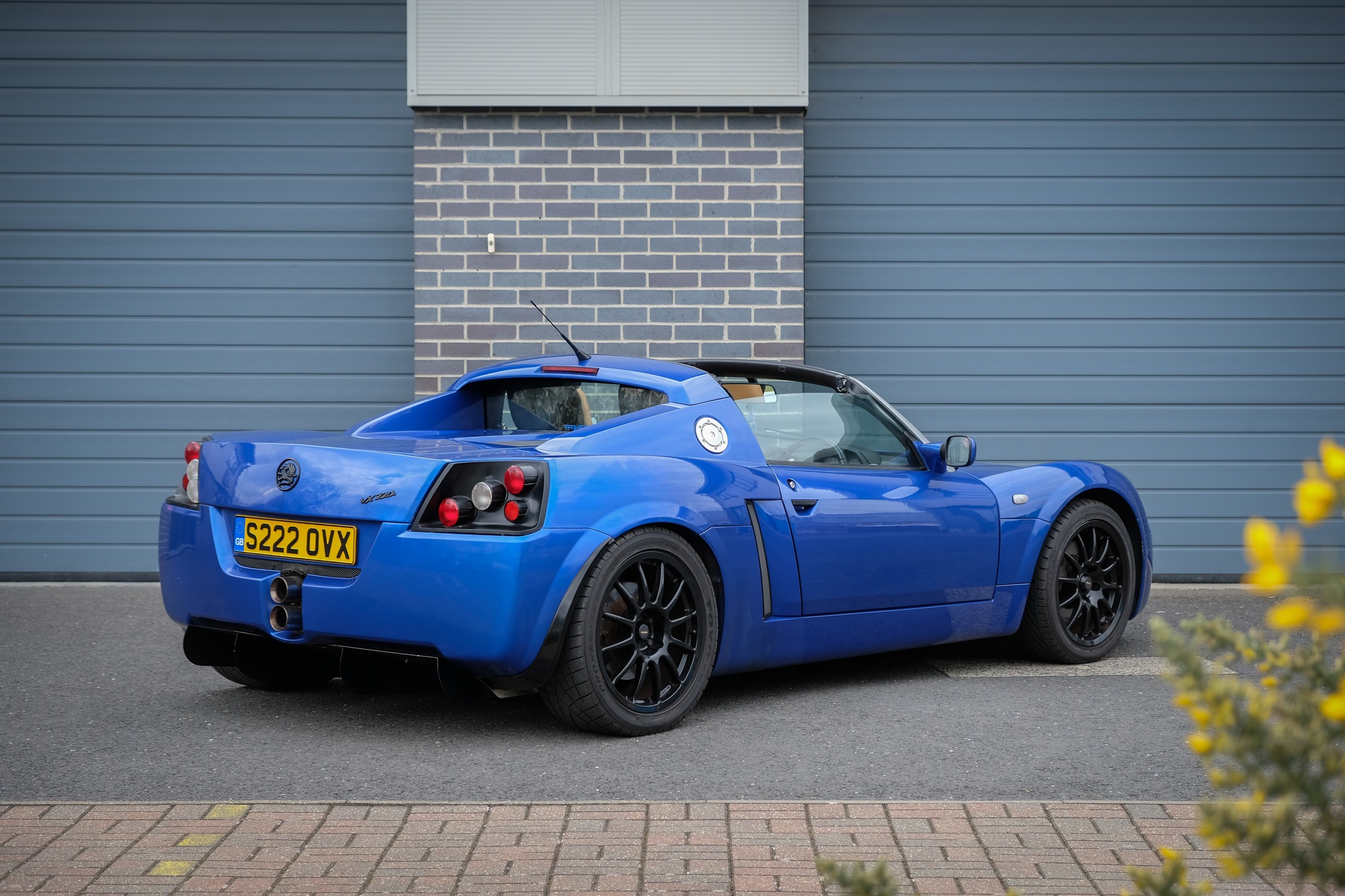 Lot 22 - 2002 Vauxhall VX220