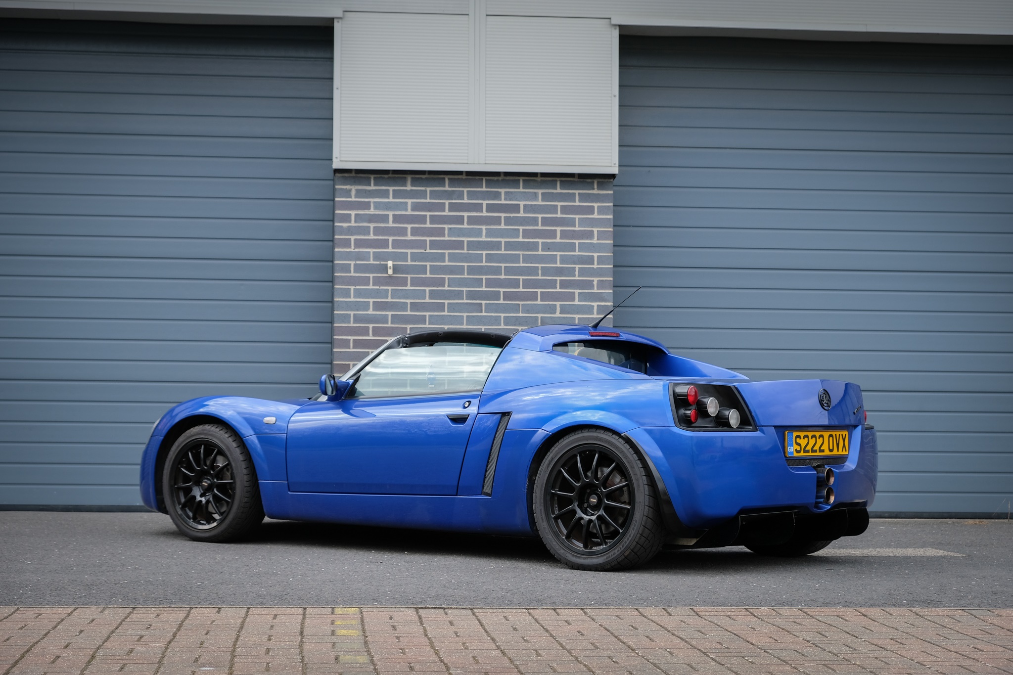 Lot 22 - 2002 Vauxhall VX220