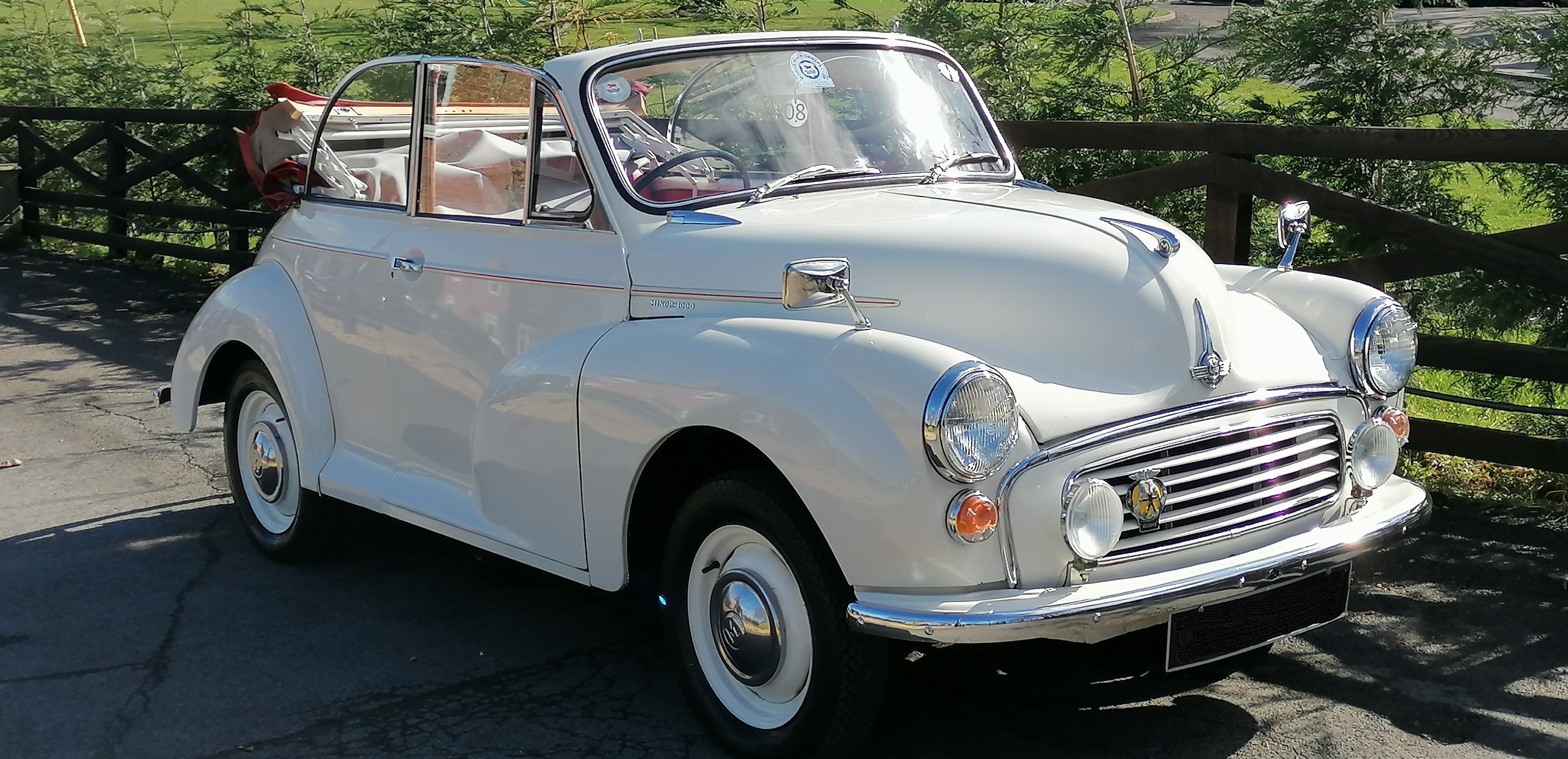 Lot 43 - 1968 Morris Minor 1000 Convertible