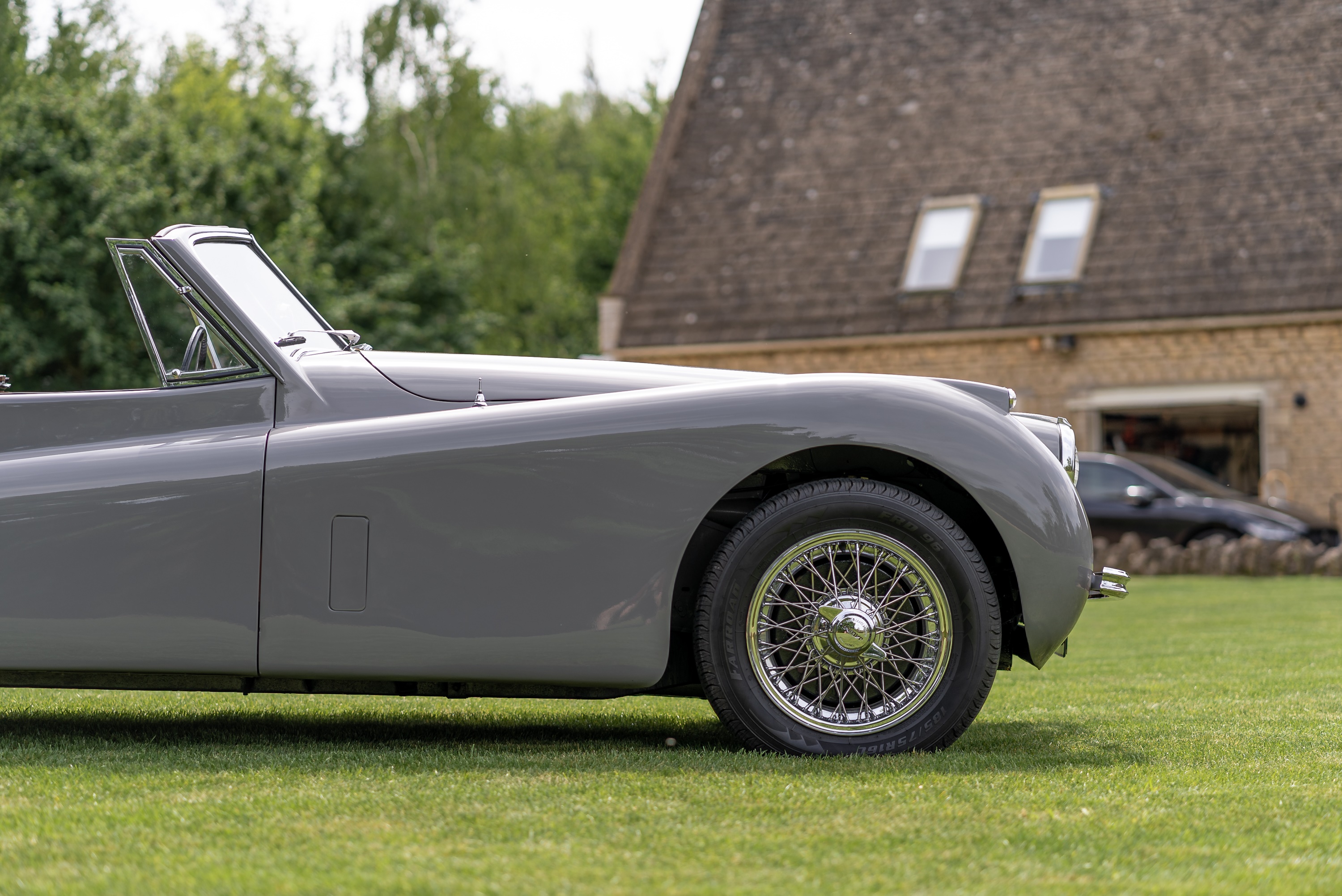 Lot 48 - 1953 Jaguar XK120 Drophead Coupé