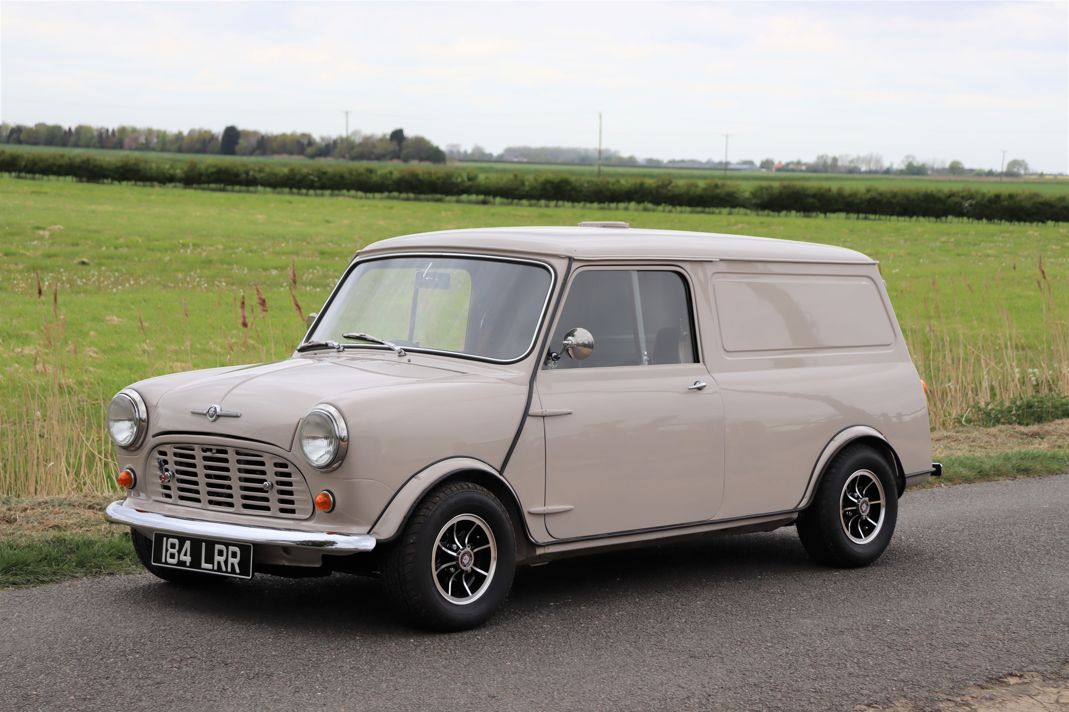 Lot 63 - 1961 Morris Mini 850 Van