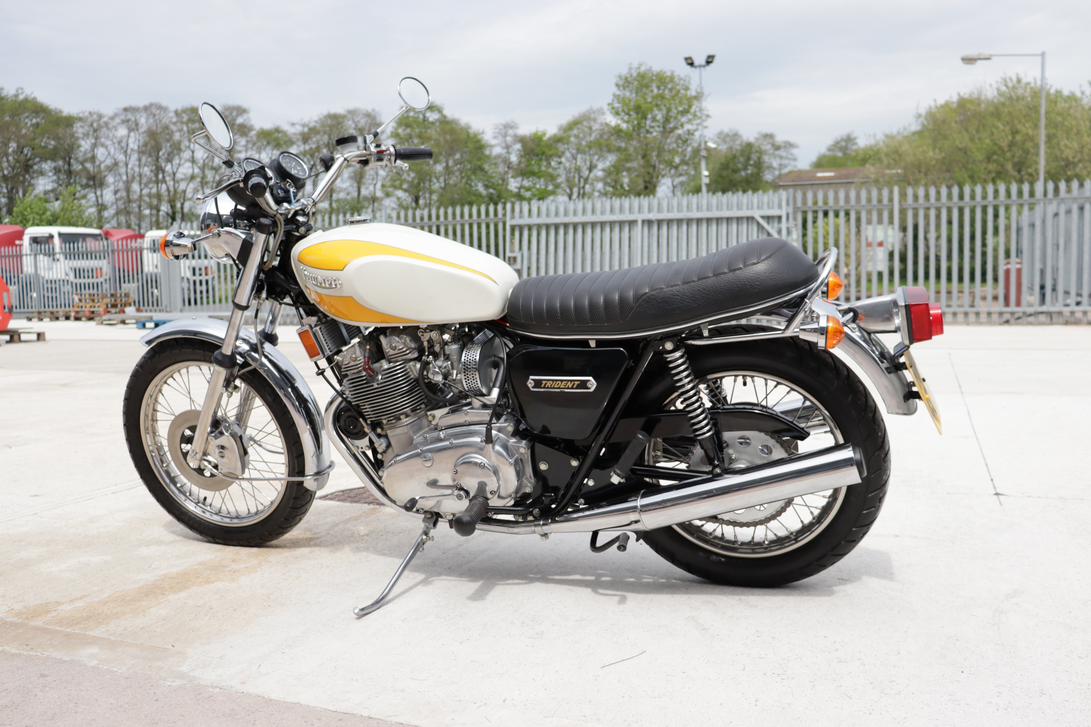 Lot 346 - 1975 Triumph T160 Trident