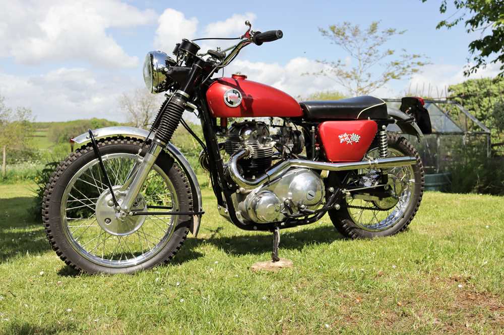 Lot 256 - 1967 Norton P11 Scrambler