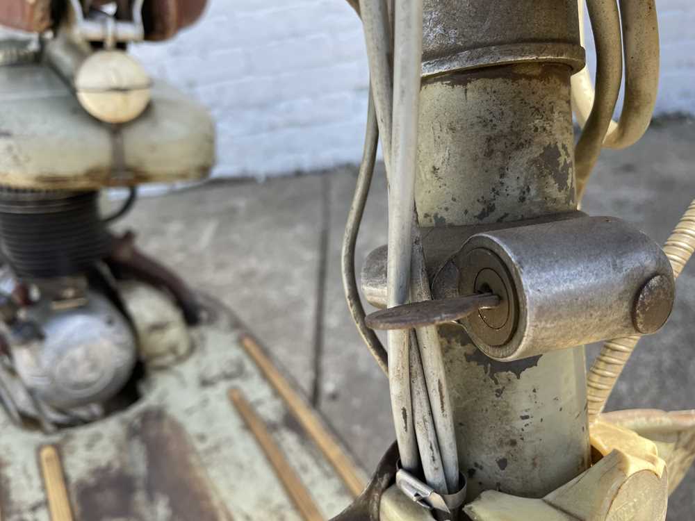 Lot 109 - 1953 Lambretta Model E