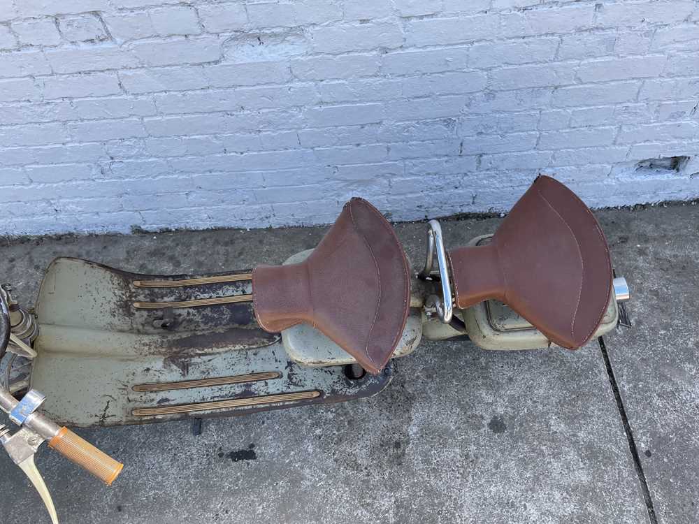 Lot 109 - 1953 Lambretta Model E