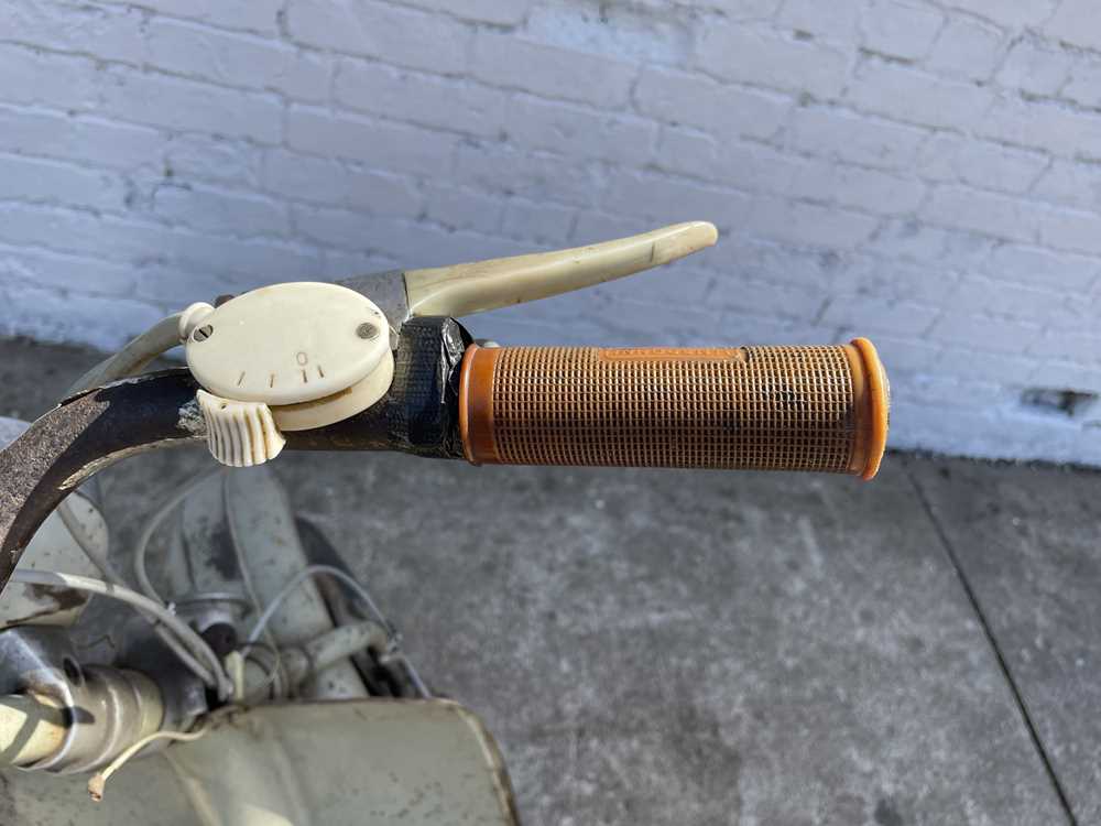 Lot 109 - 1953 Lambretta Model E