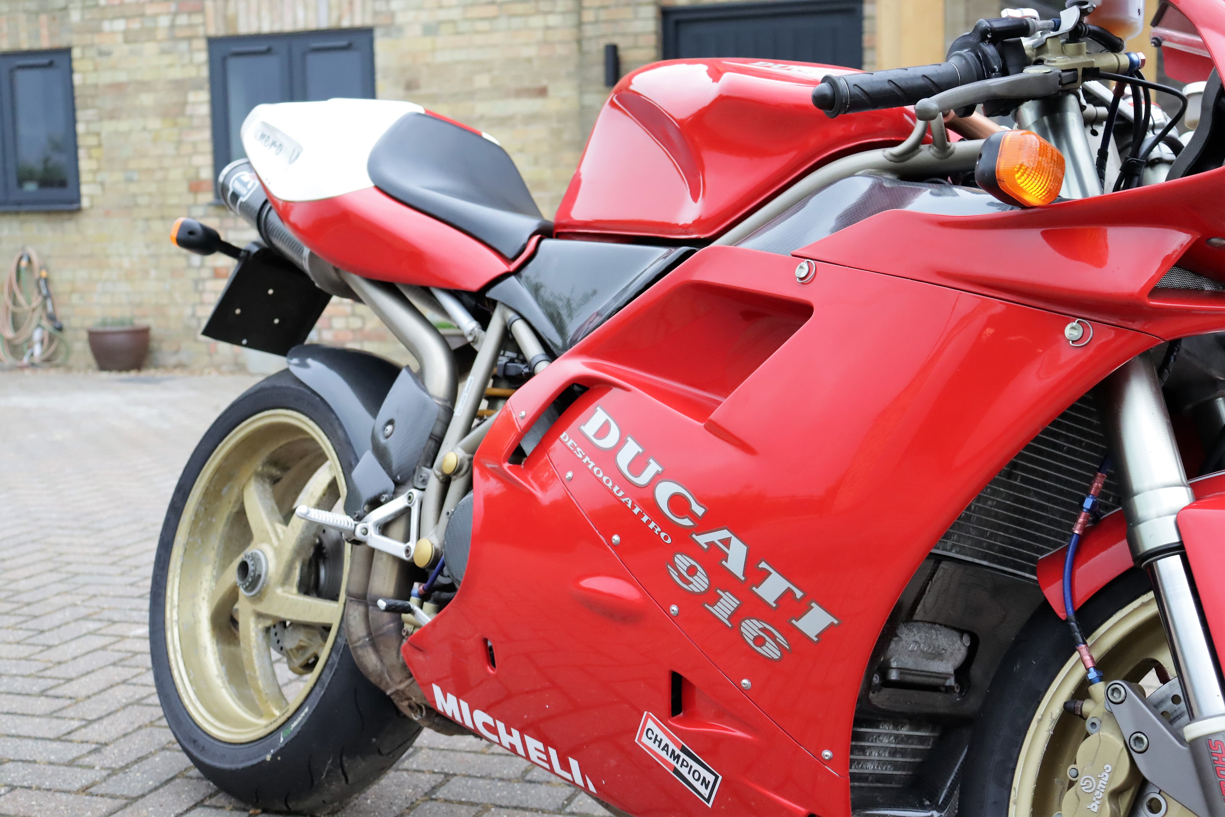 Lot 271 - 1994 Ducati 916 S