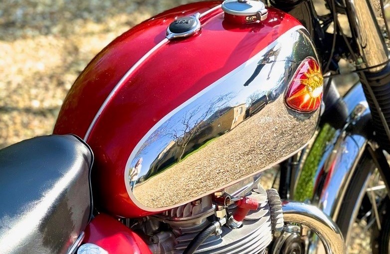 Lot 294 - 1968 BSA A65 Thunderbolt