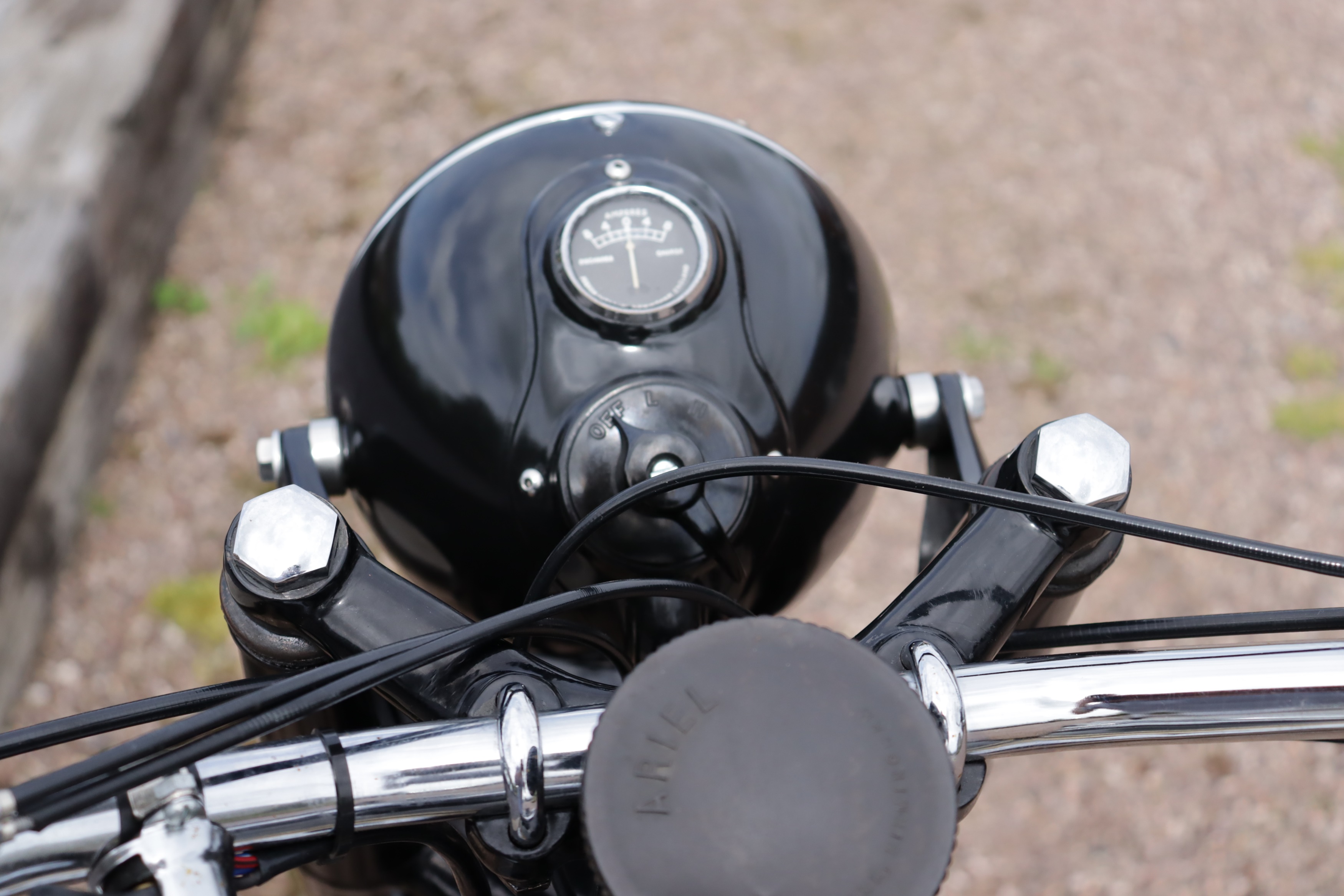 Lot 201 - 1950 Ariel 350 NG