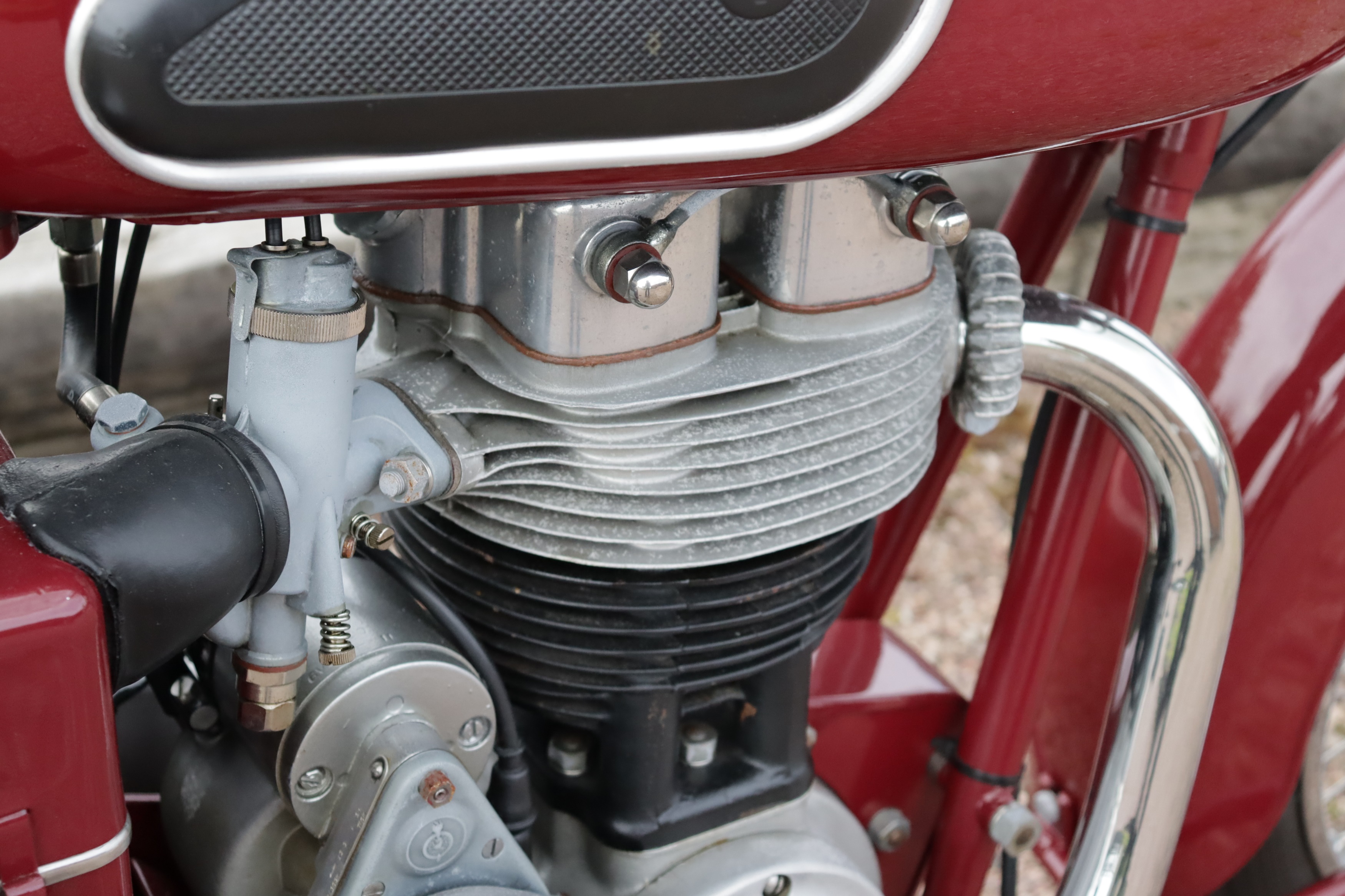 Lot 202 - 1957 Ariel NH 350