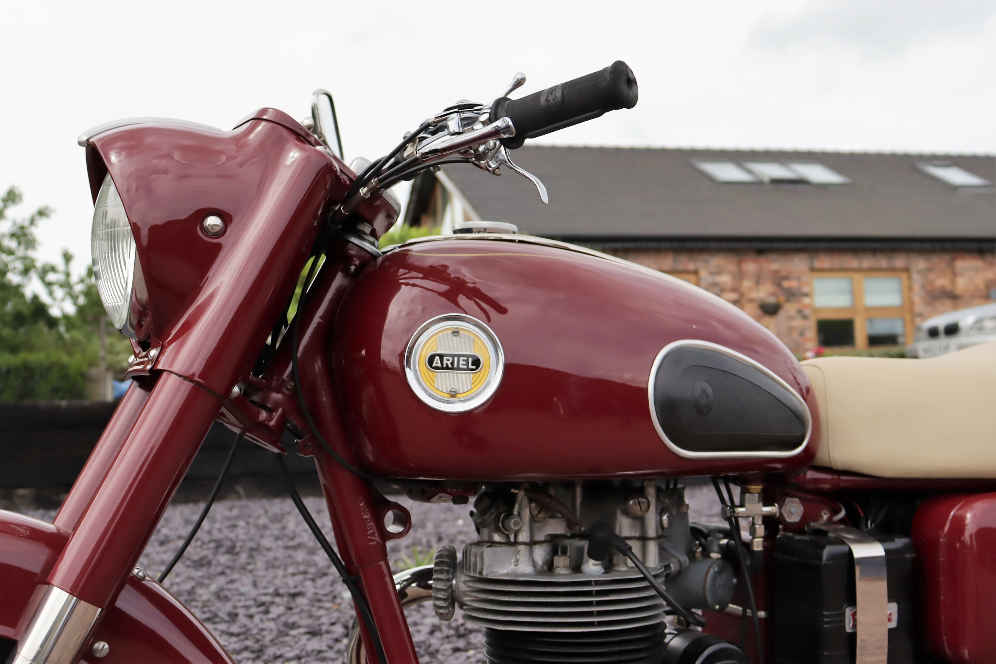 Lot 202 - 1957 Ariel NH 350