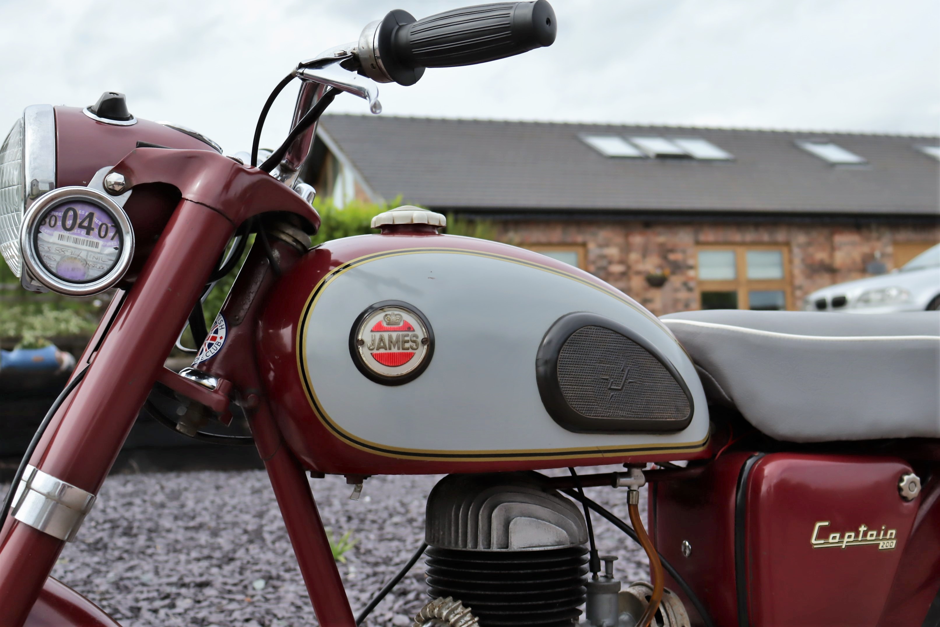 Lot 208 - 1959 James Captain
