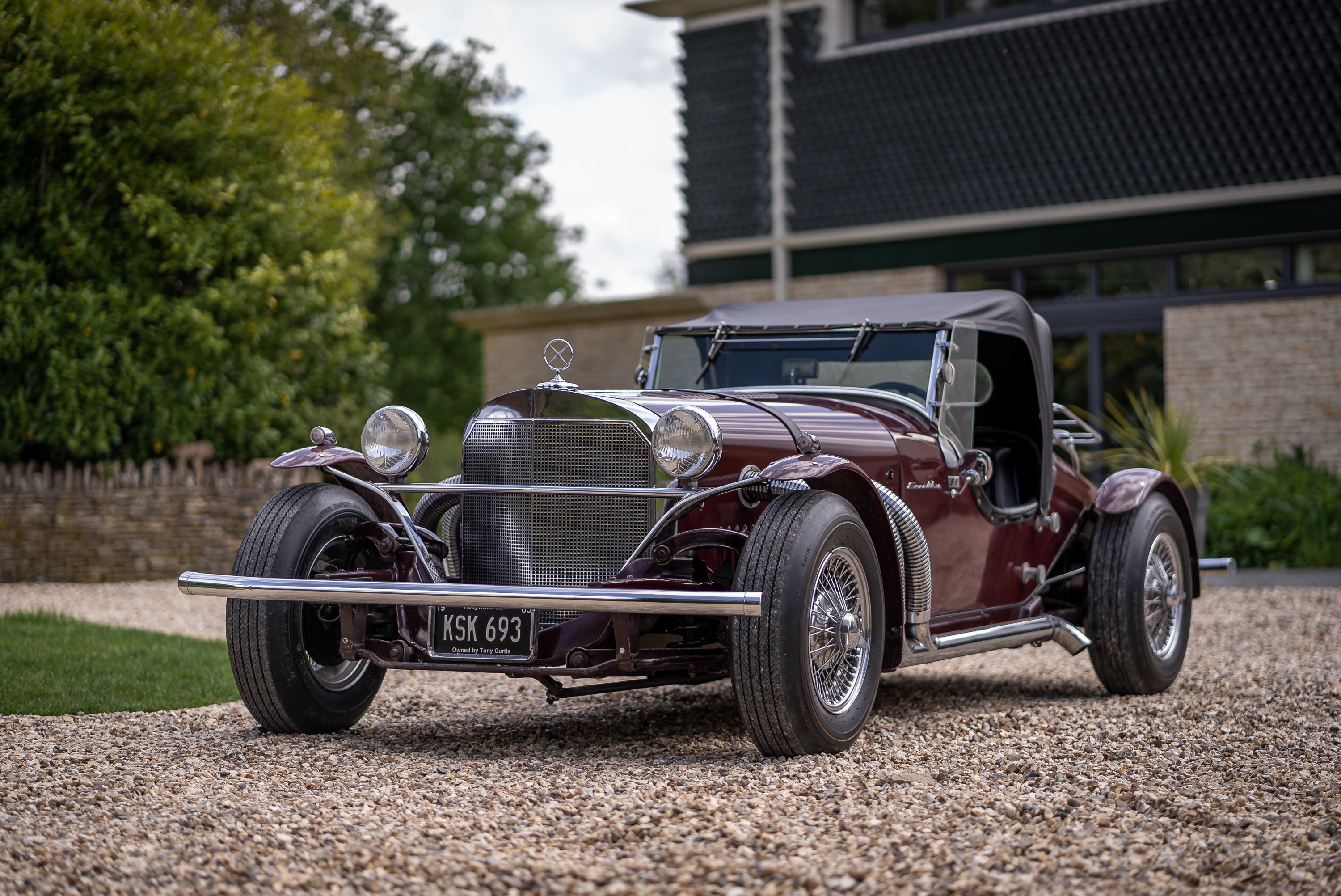 Lot 120 - 1965 Excalibur SS Series I