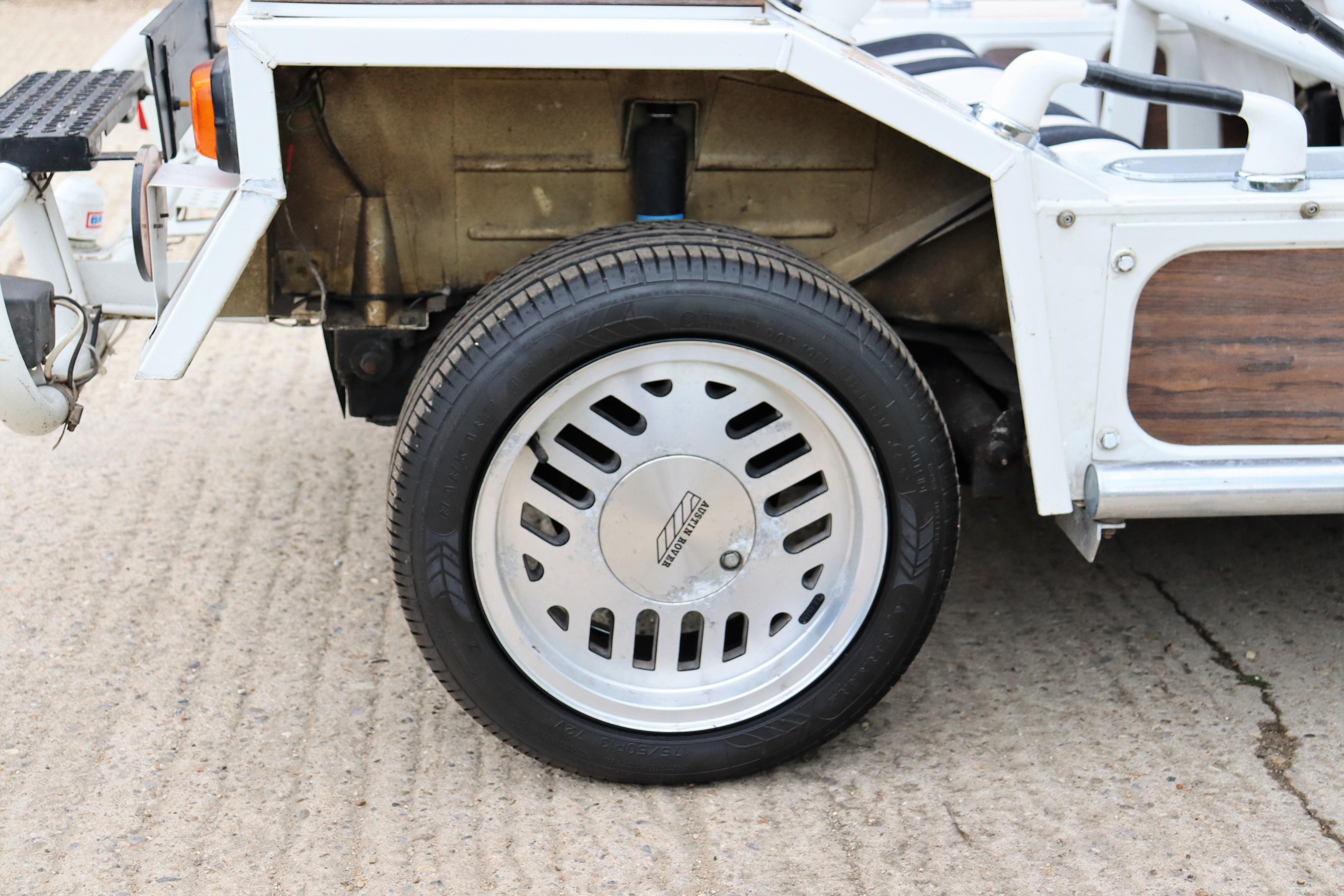 Lot 69 - 1988 Austin Rover Mini Moke