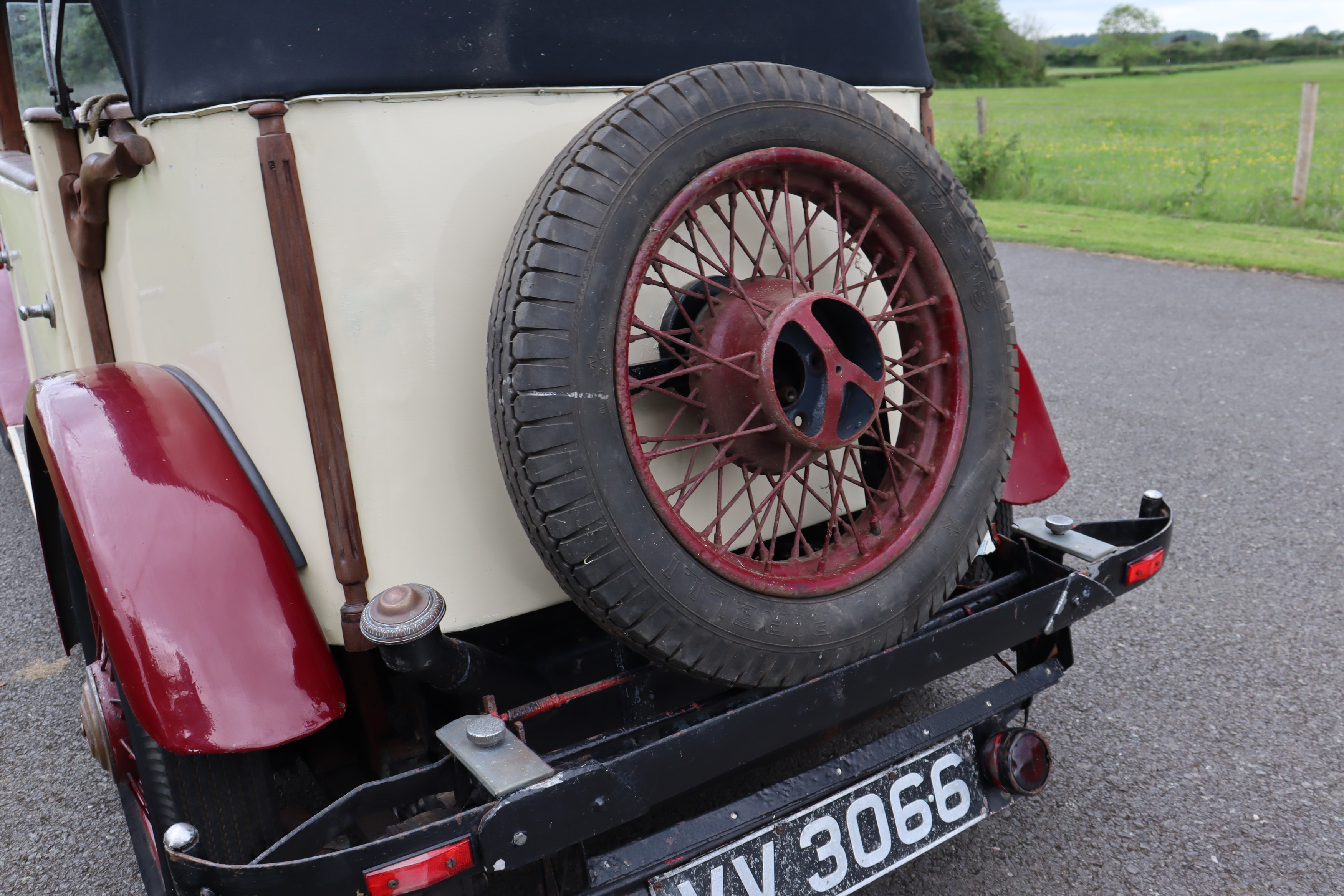 Lot 3 - 1934 Rover 14 Tourer