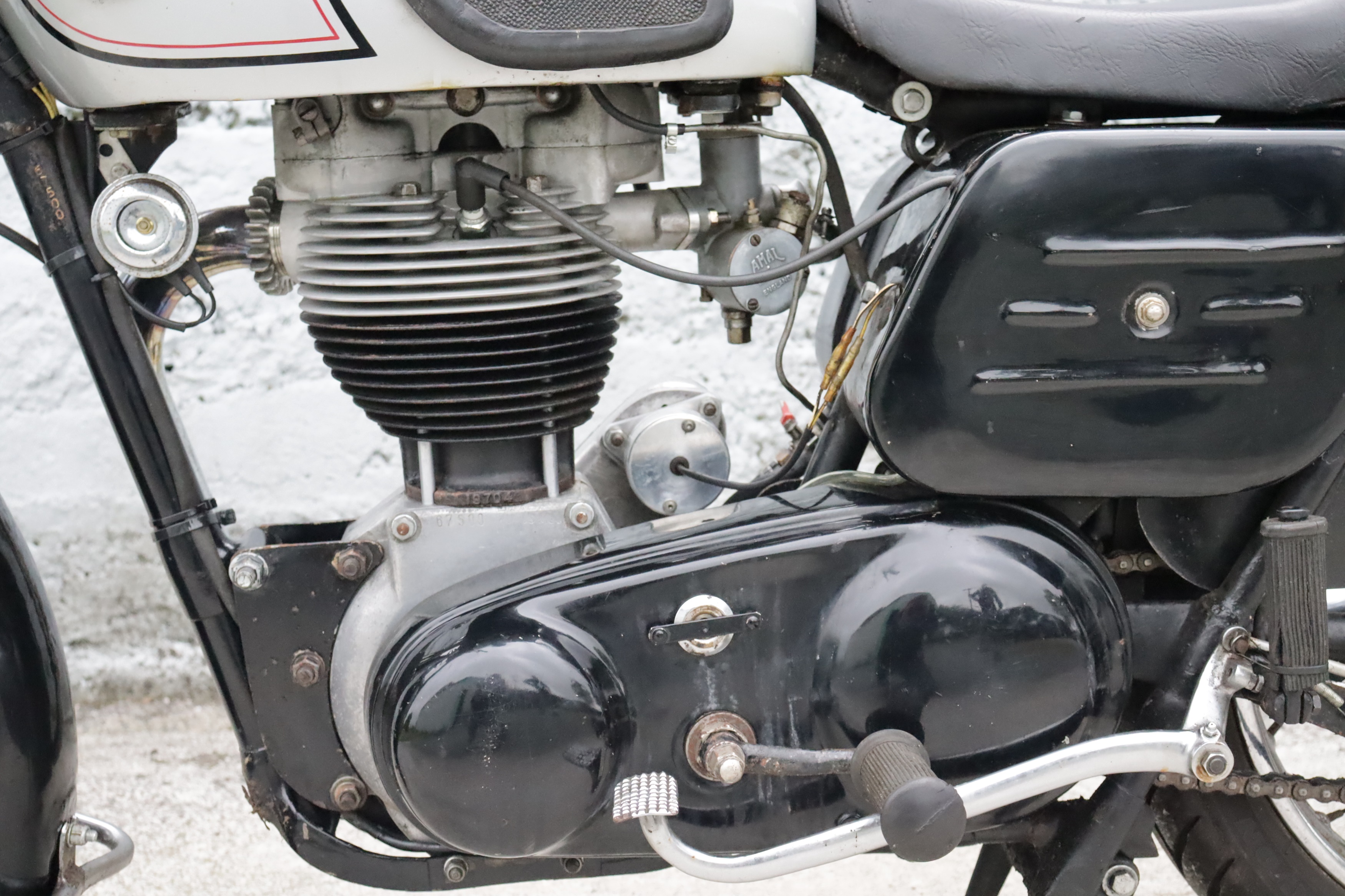 Lot 430 - 1956 Norton ES2