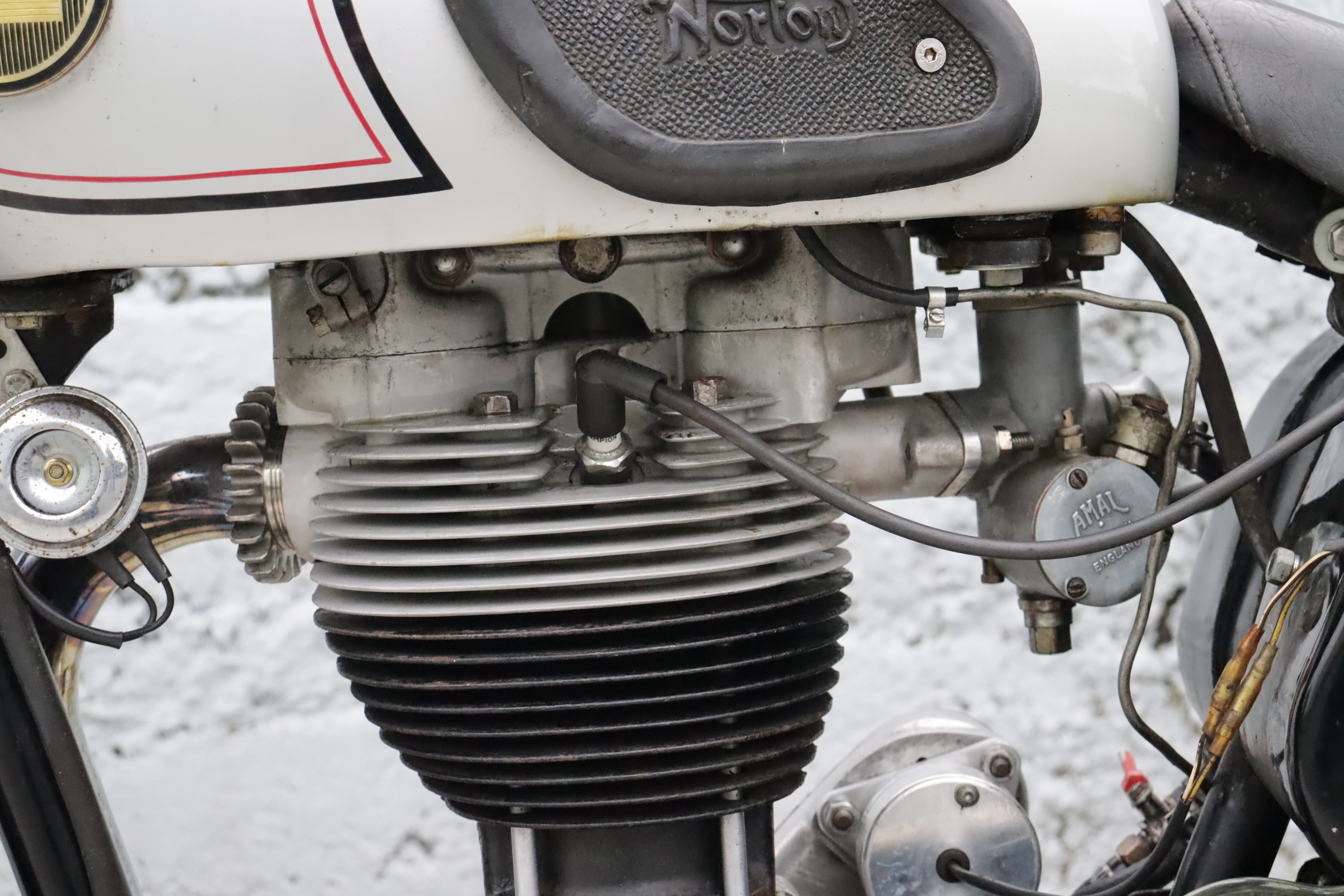 Lot 430 - 1956 Norton ES2