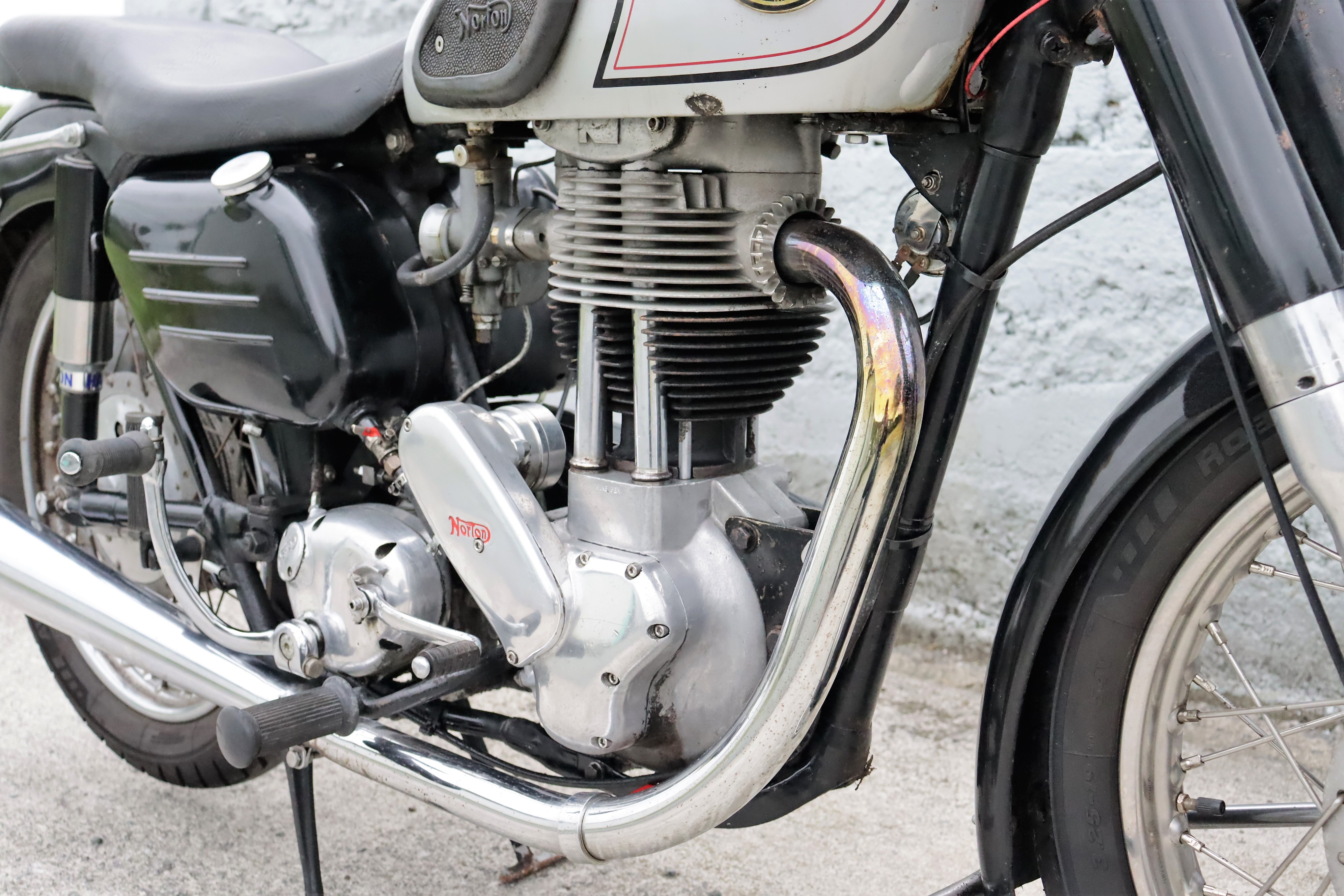 Lot 430 - 1956 Norton ES2