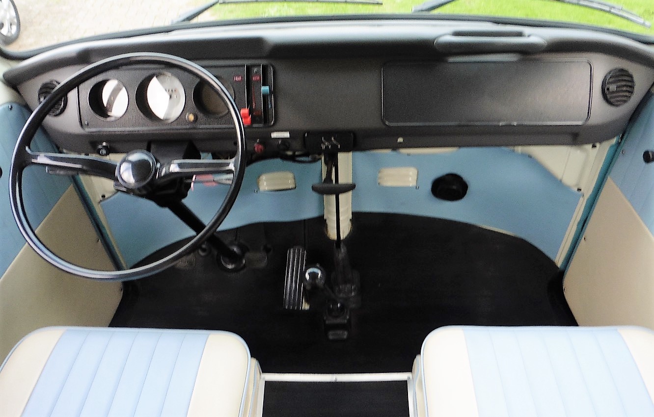 Lot 64 - 1973 Volkswagen Type 2 'Bay Window' Westfalia