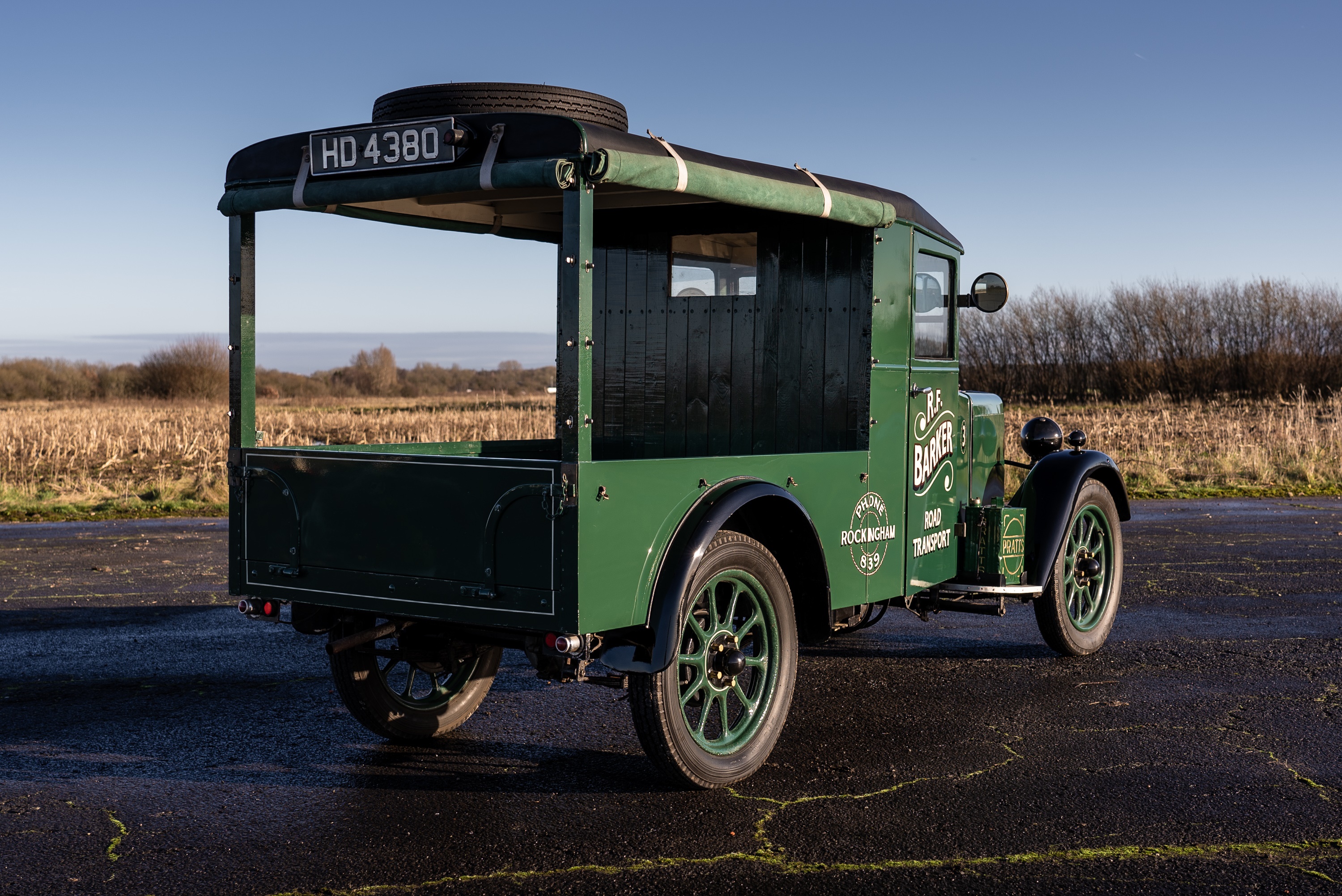 Lot 43 - 1931 Jowett Covered Delivery Lorry