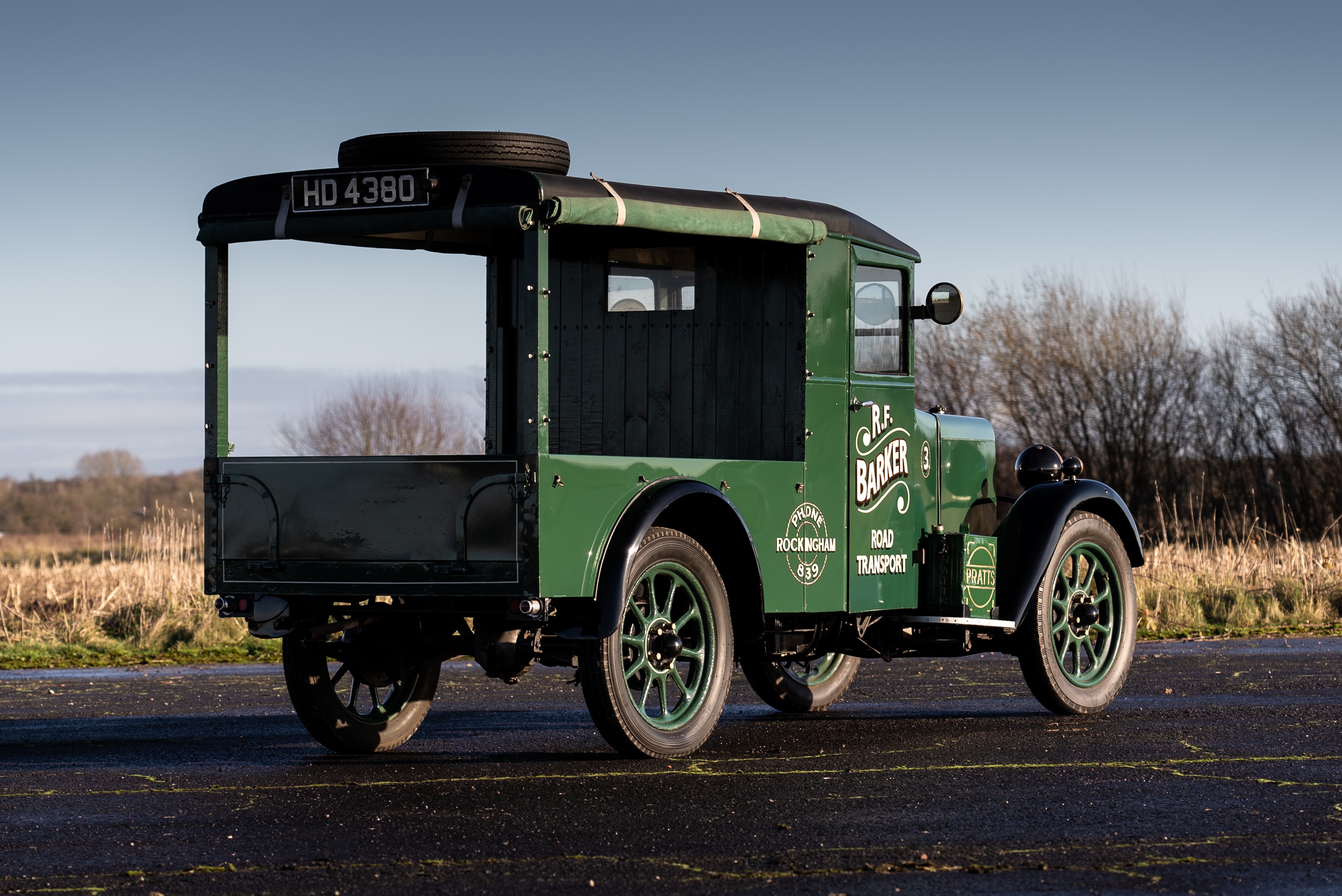 Lot 43 - 1931 Jowett Covered Delivery Lorry