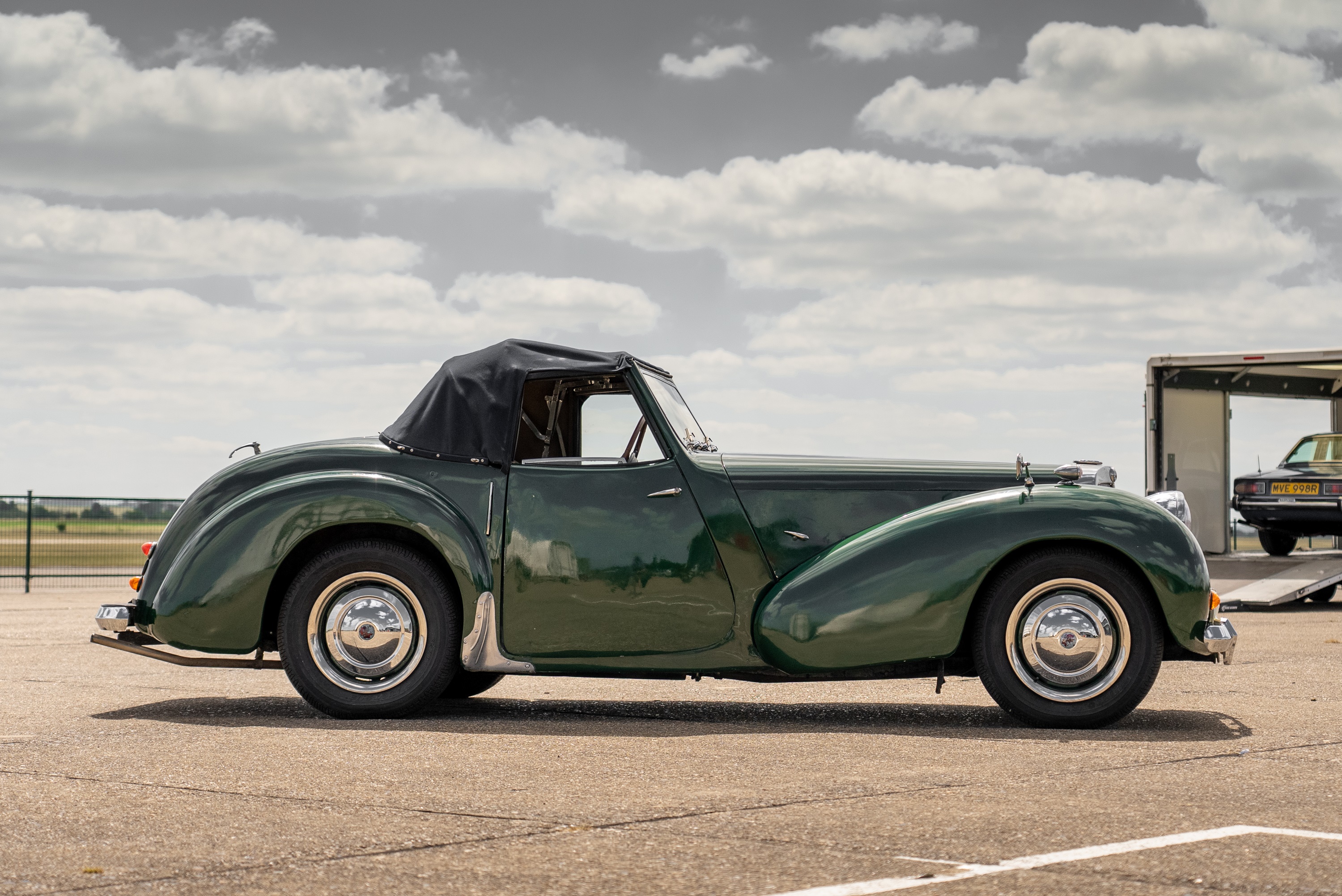 Lot 5 - 1949 Triumph 2000 Roadster