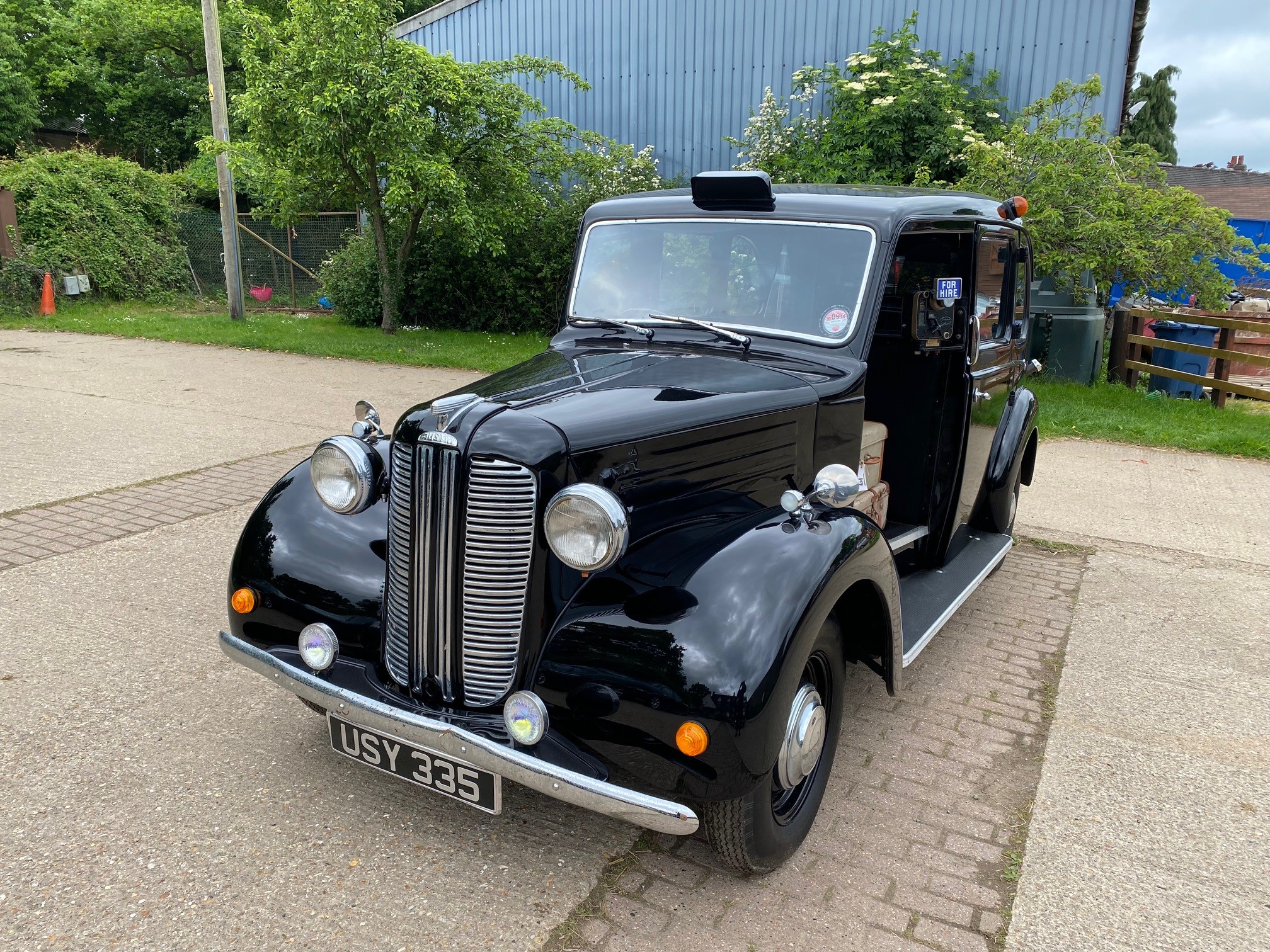 Lot 117 - 1957 Austin FX3 Taxicab