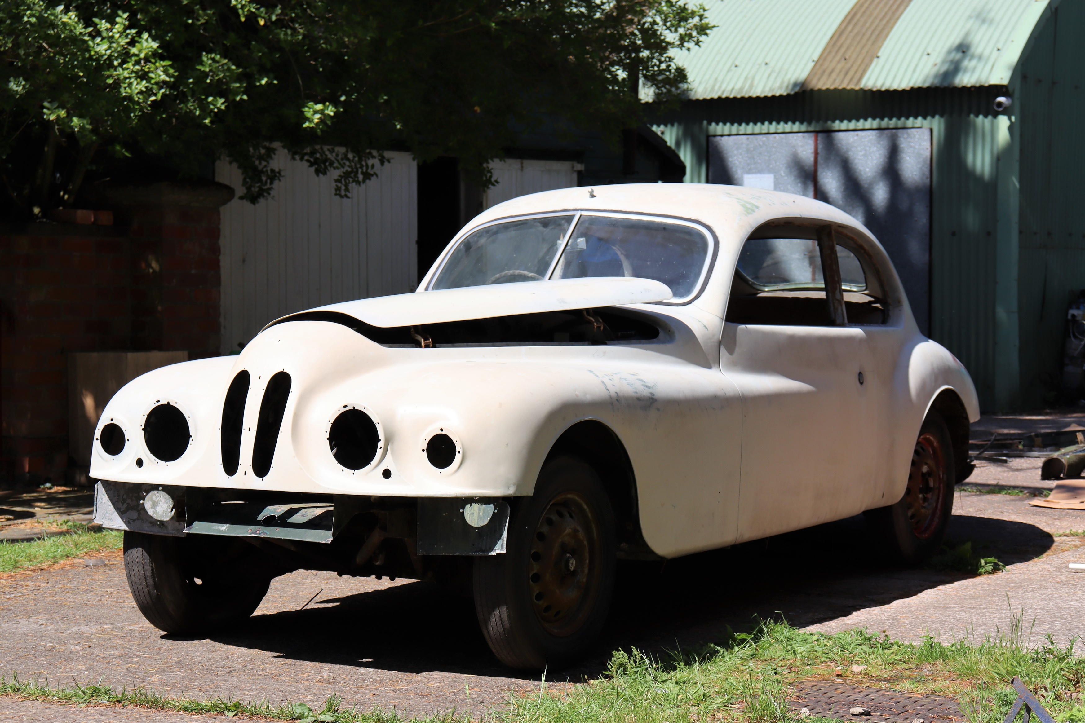 Lot 57 - 1952 Bristol 401