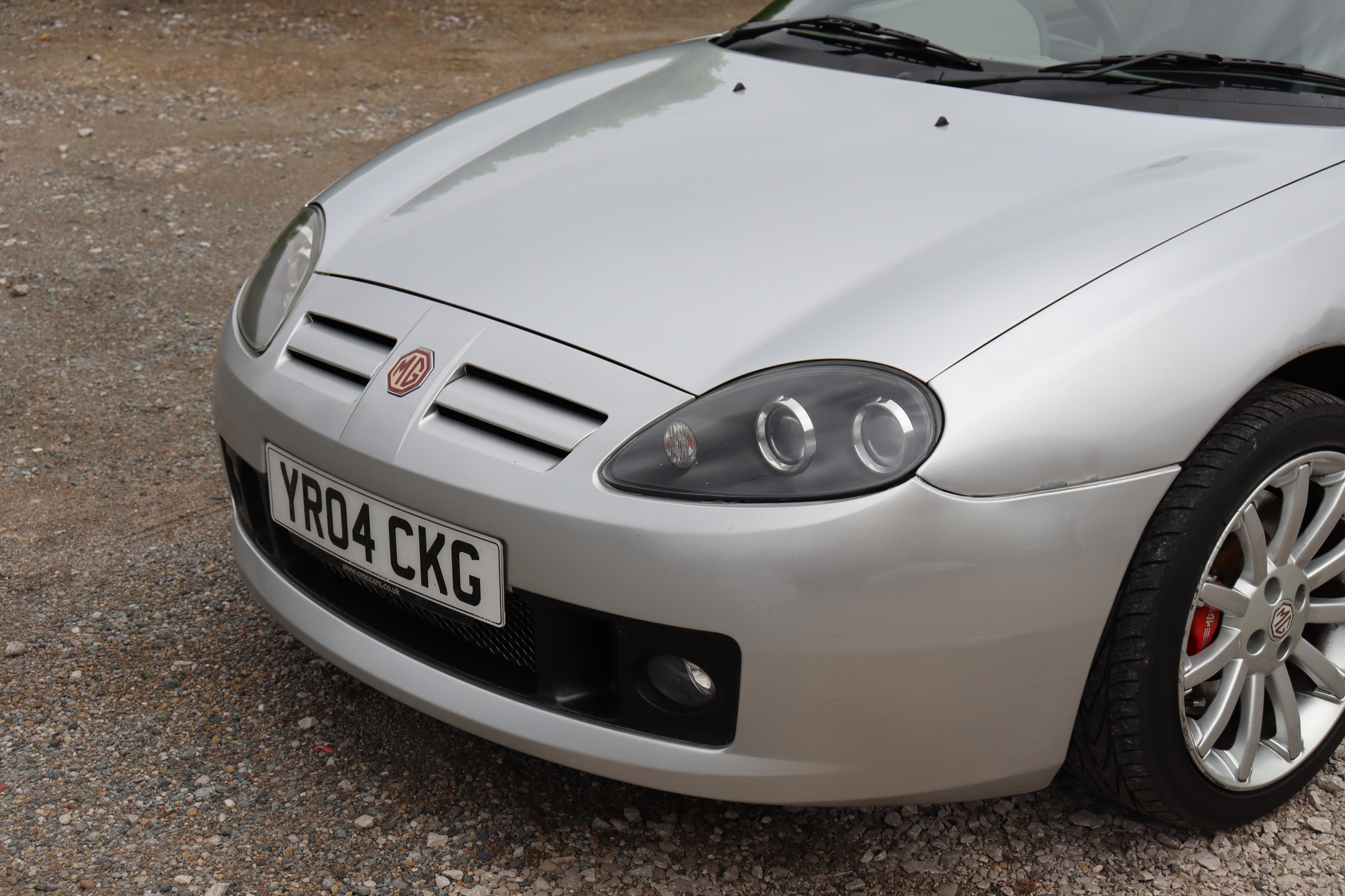 2004 MG TF 160