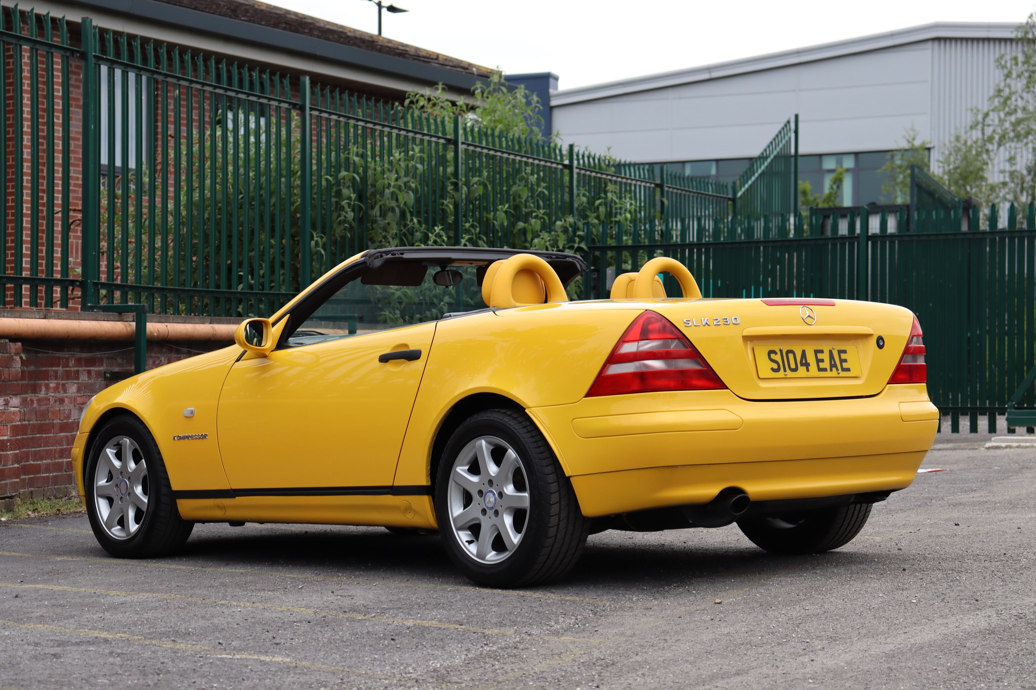 Lot 20 - 1998 Mercedes-Benz SLK 230 Kompressor Designo