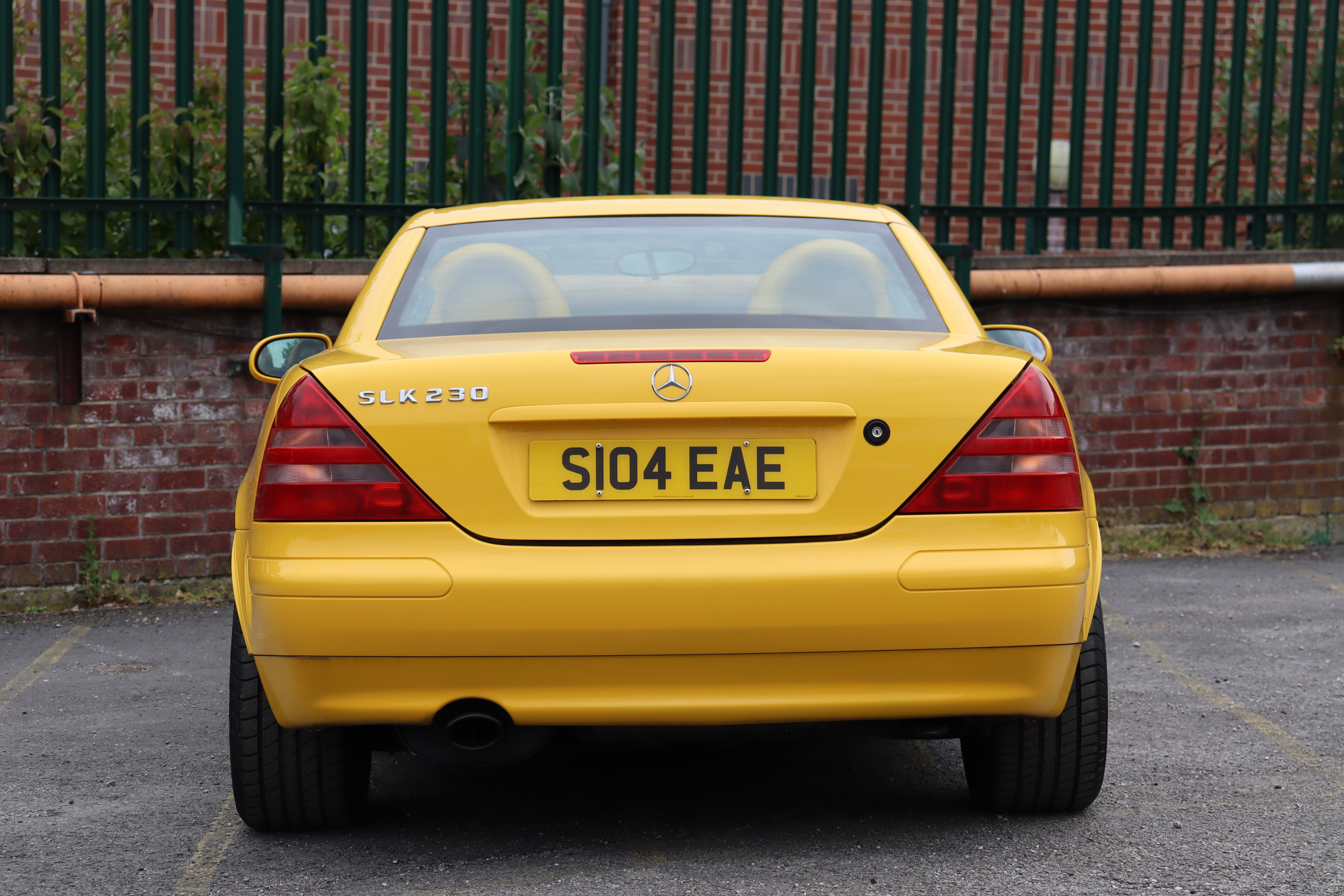 Lot 20 - 1998 Mercedes-Benz SLK 230 Kompressor Designo