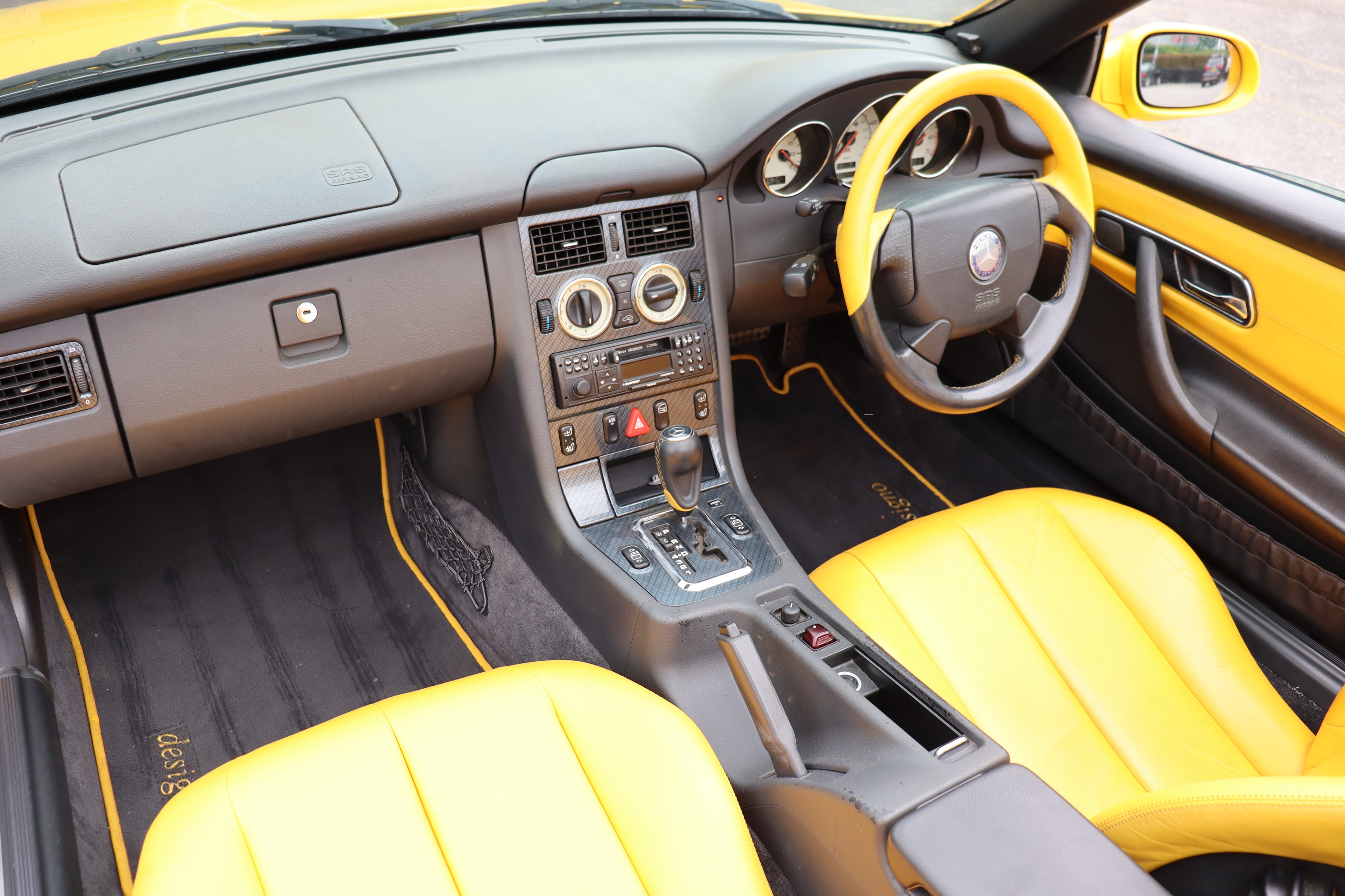 Lot 20 - 1998 Mercedes-Benz SLK 230 Kompressor Designo