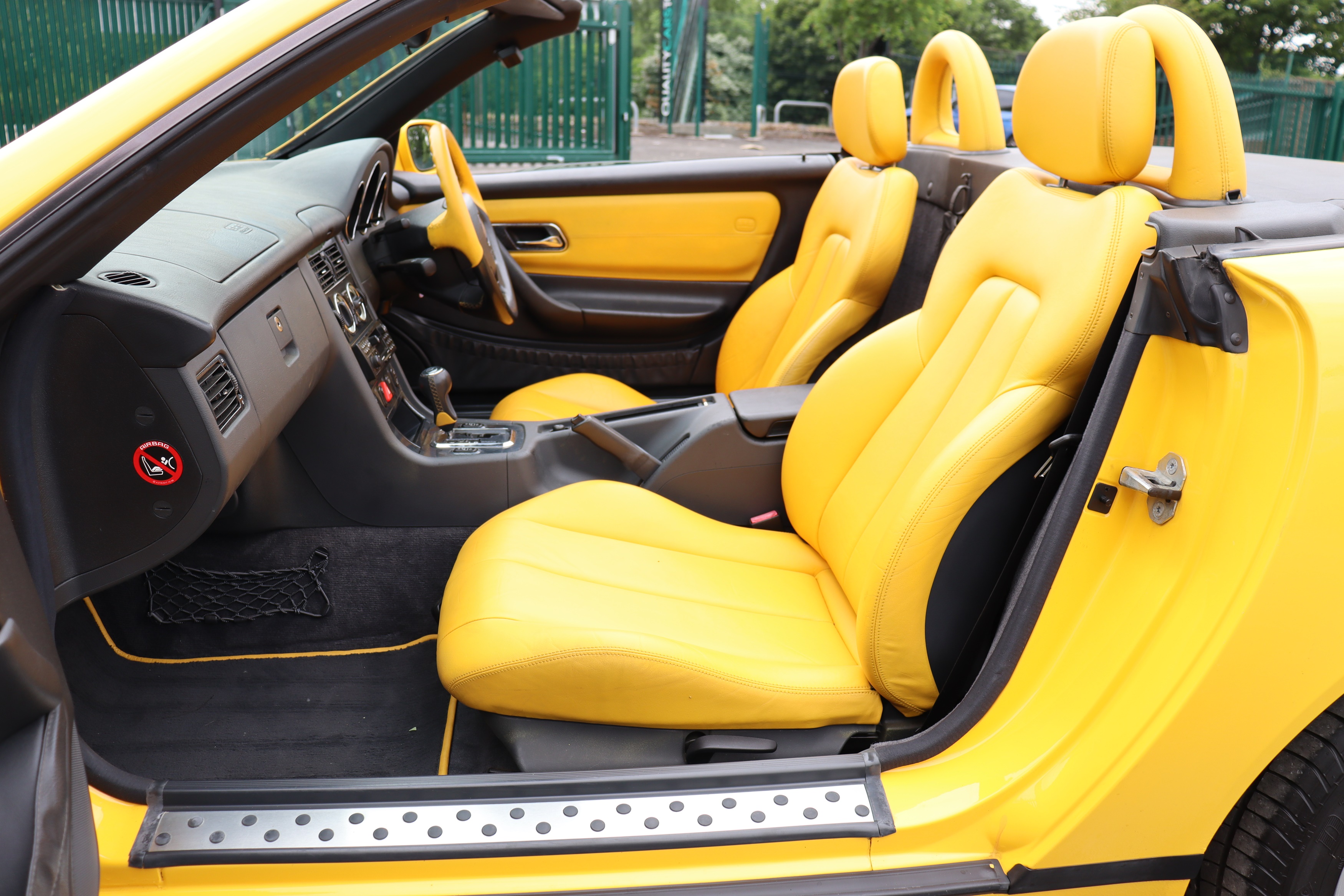 Lot 20 - 1998 Mercedes-Benz SLK 230 Kompressor Designo