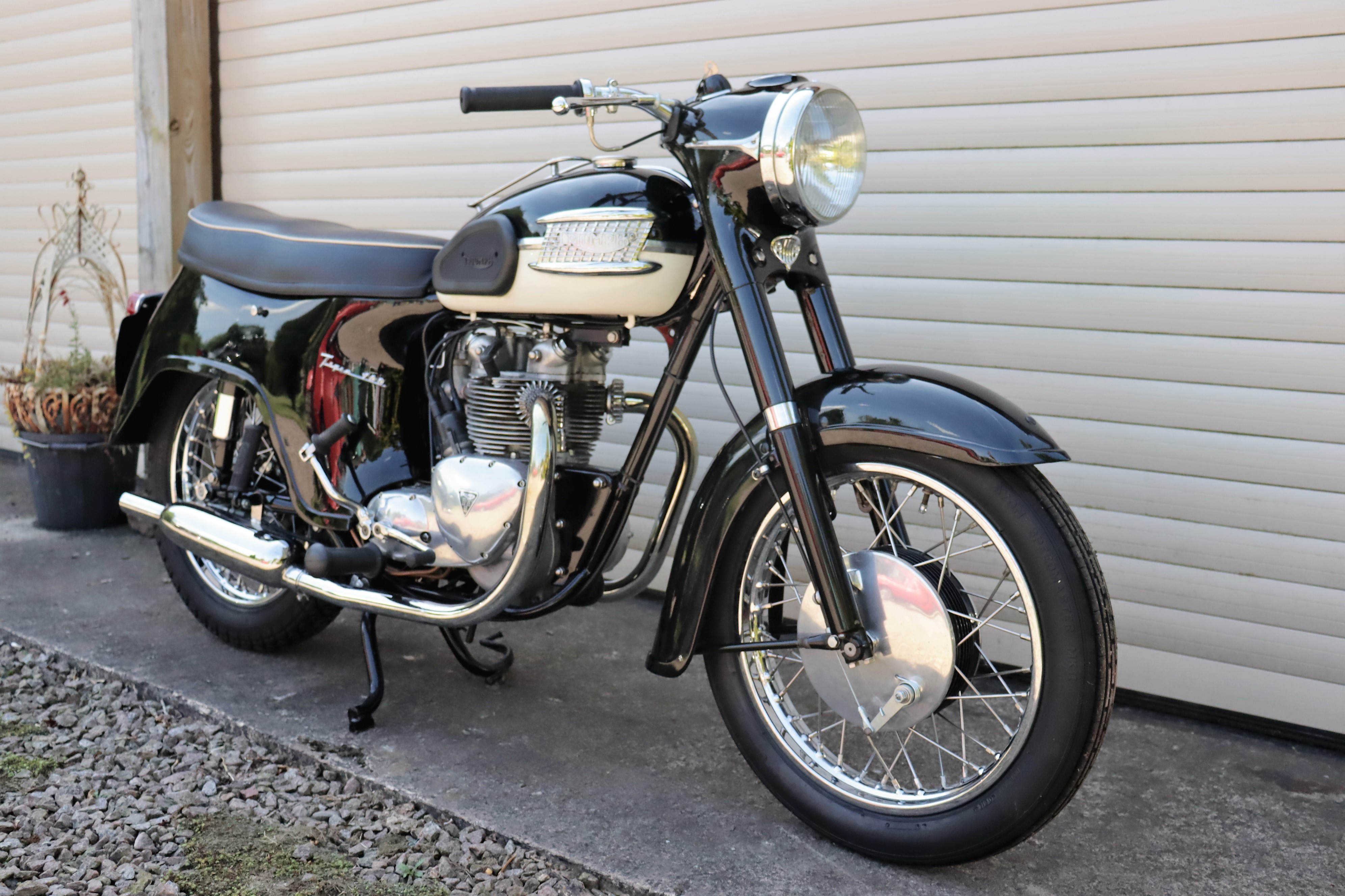Lot 353 - 1960 Triumph T100