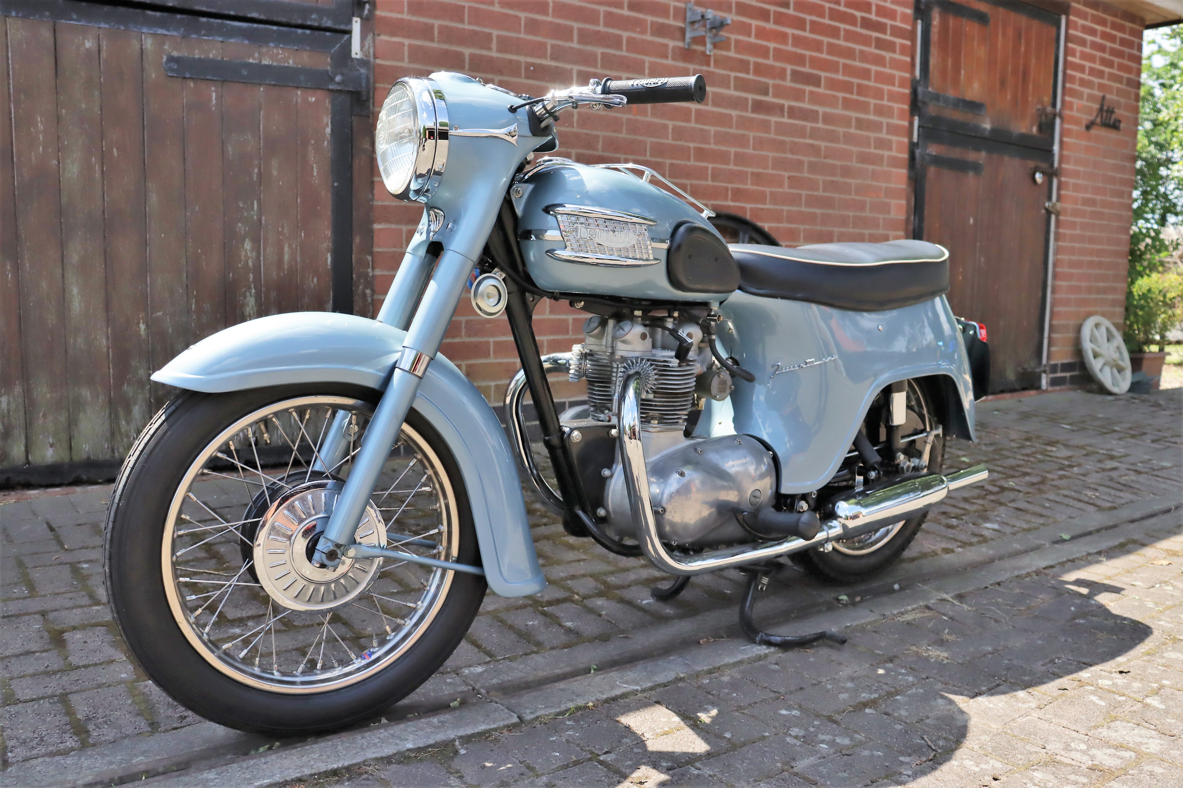Lot 322 - 1958 Triumph Twenty One