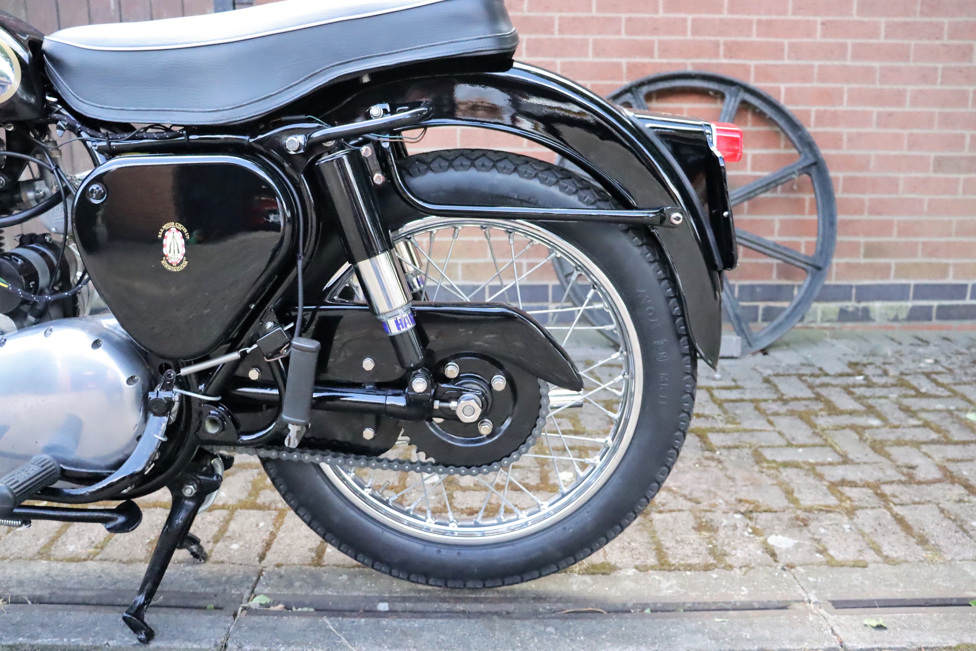 Lot 321 - 1957 BSA B31