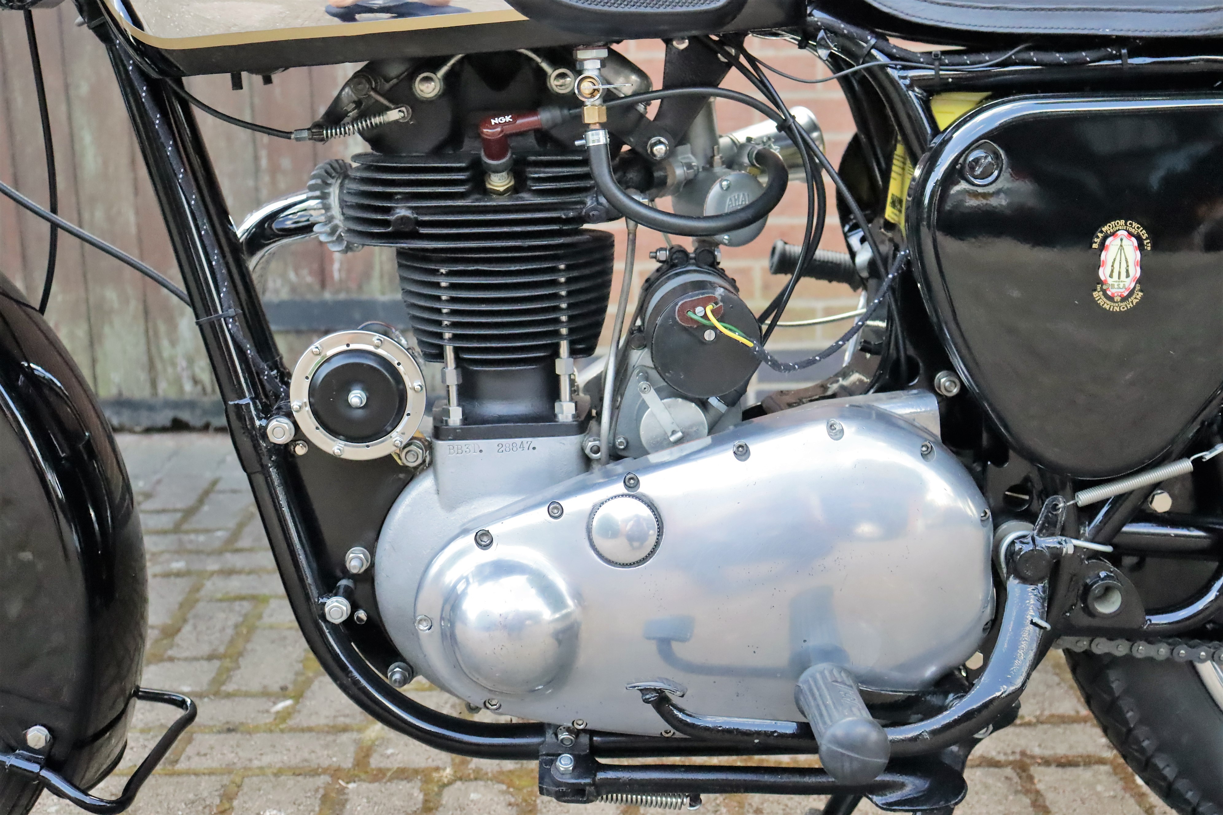 Lot 321 - 1957 BSA B31