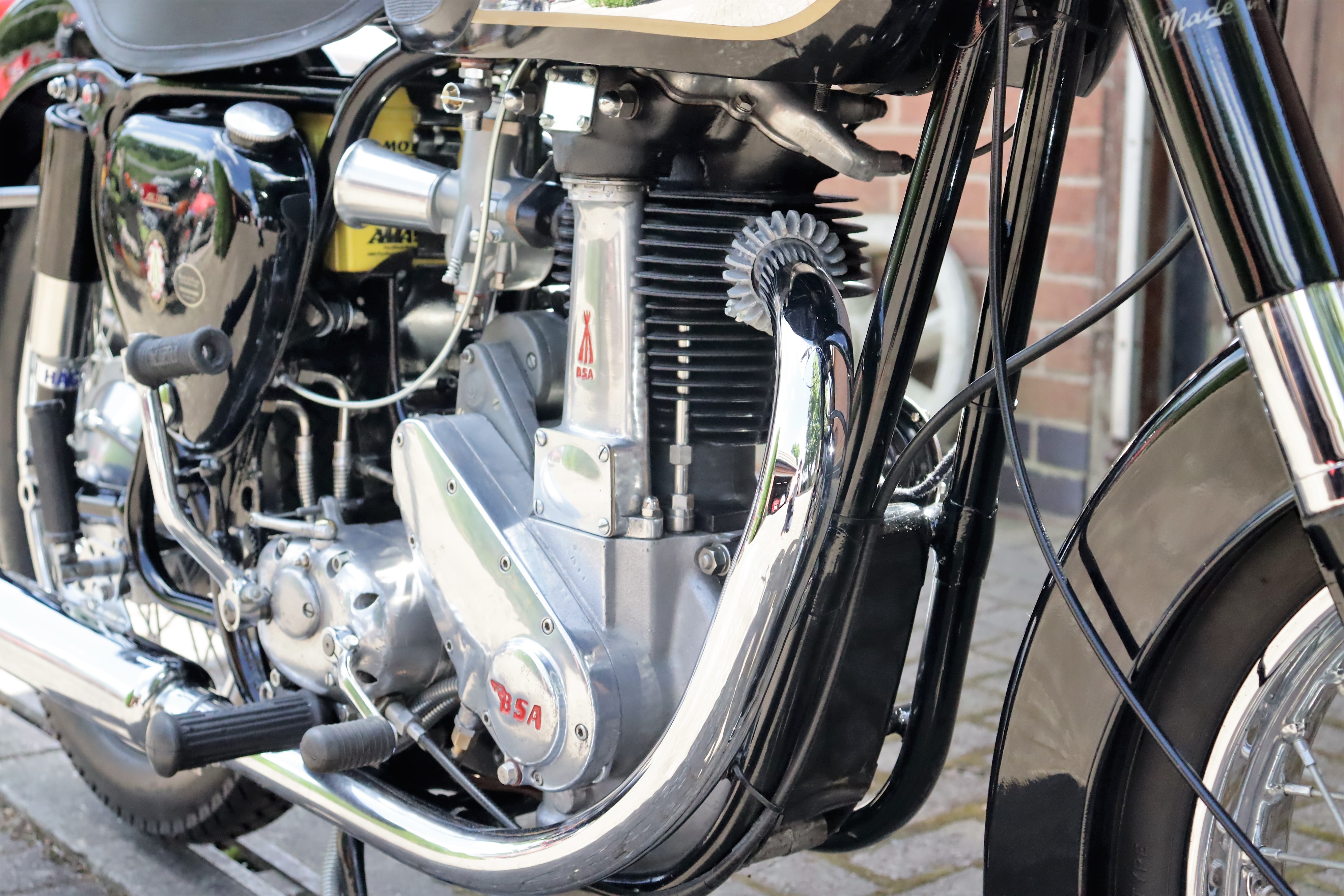 Lot 321 - 1957 BSA B31