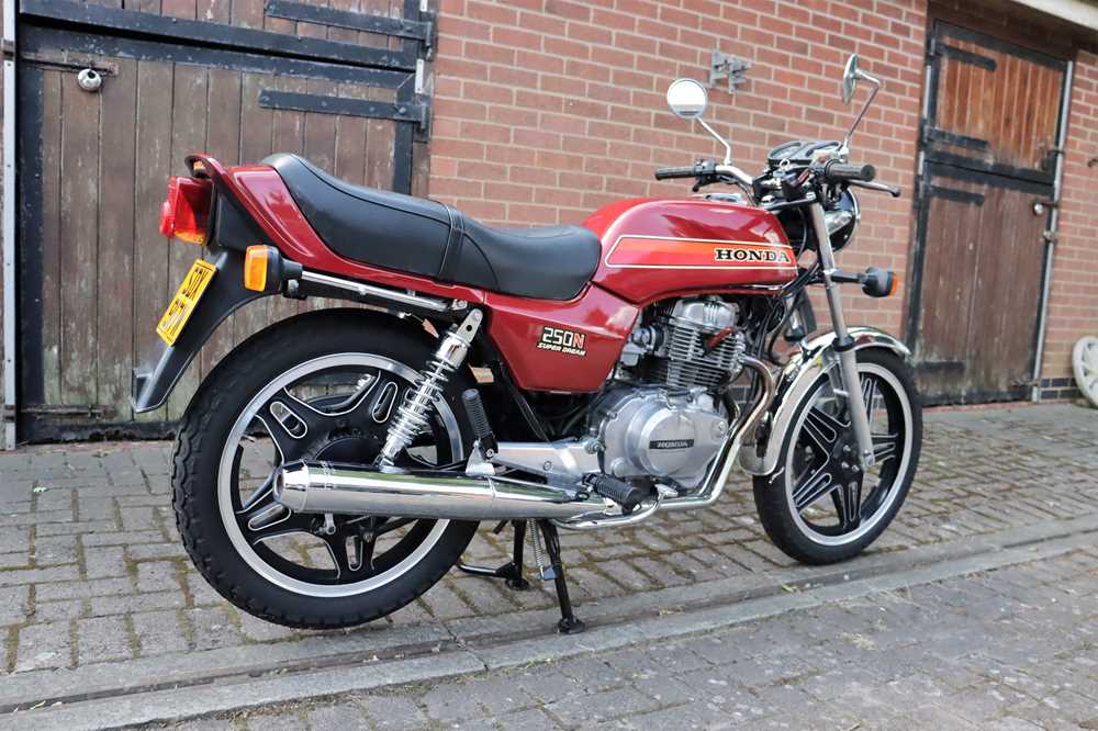 Lot 325 - 1981 Honda 250N Super Dream