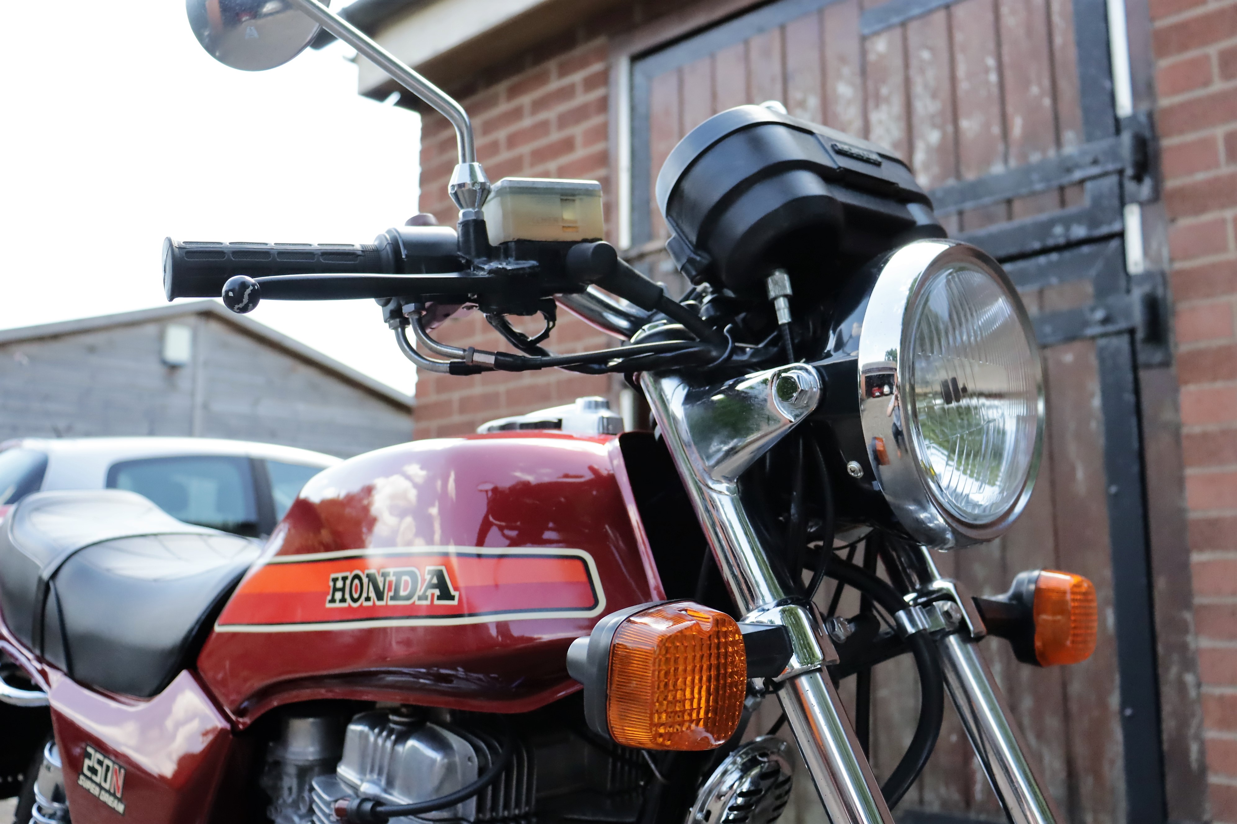 Lot 325 - 1981 Honda 250N Super Dream