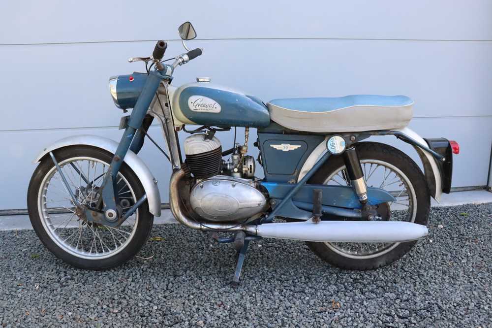 Lot 277 - 1961 Greeves 320 Sports Twin