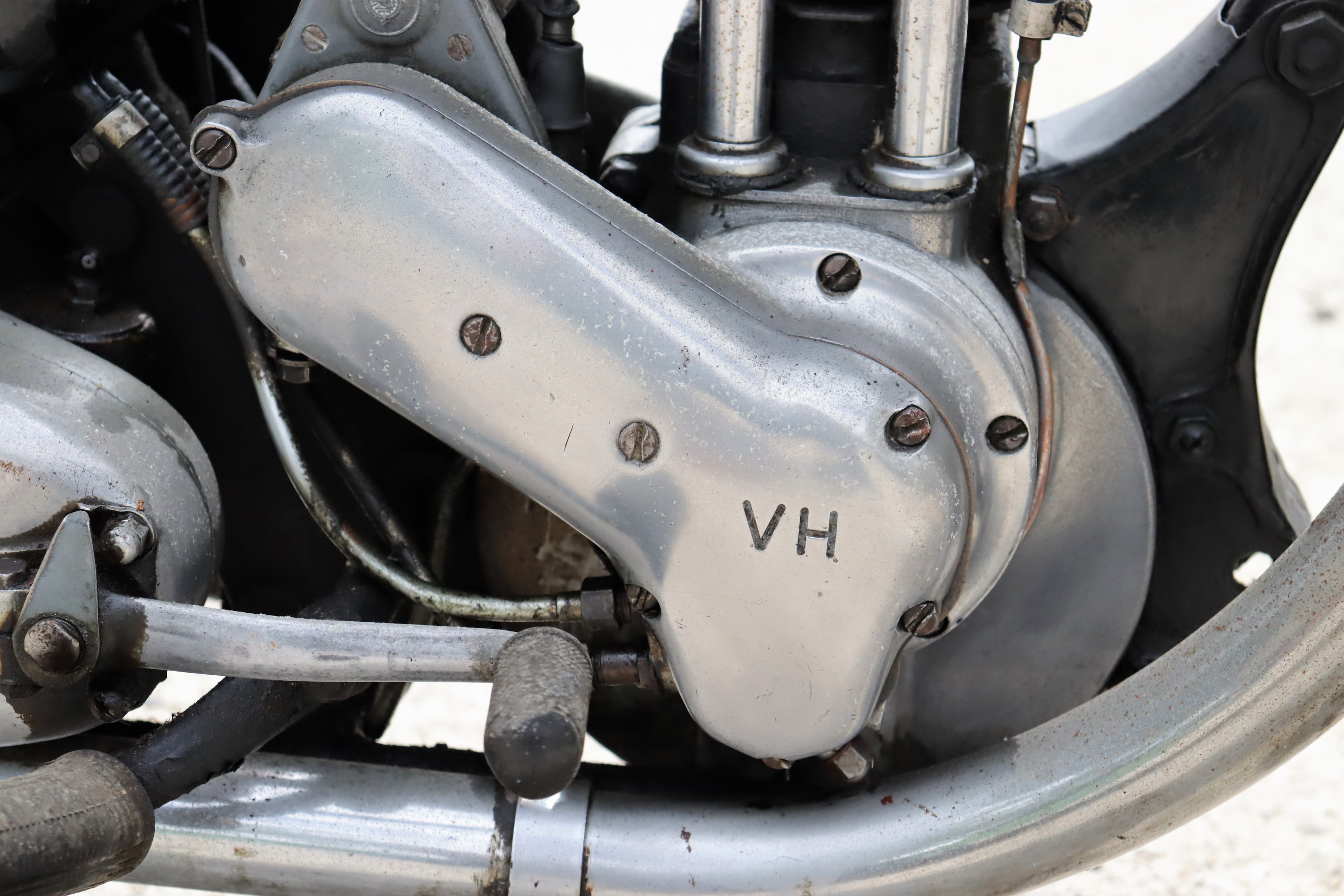 Lot 366 - 1950 Ariel NH Red Hunter