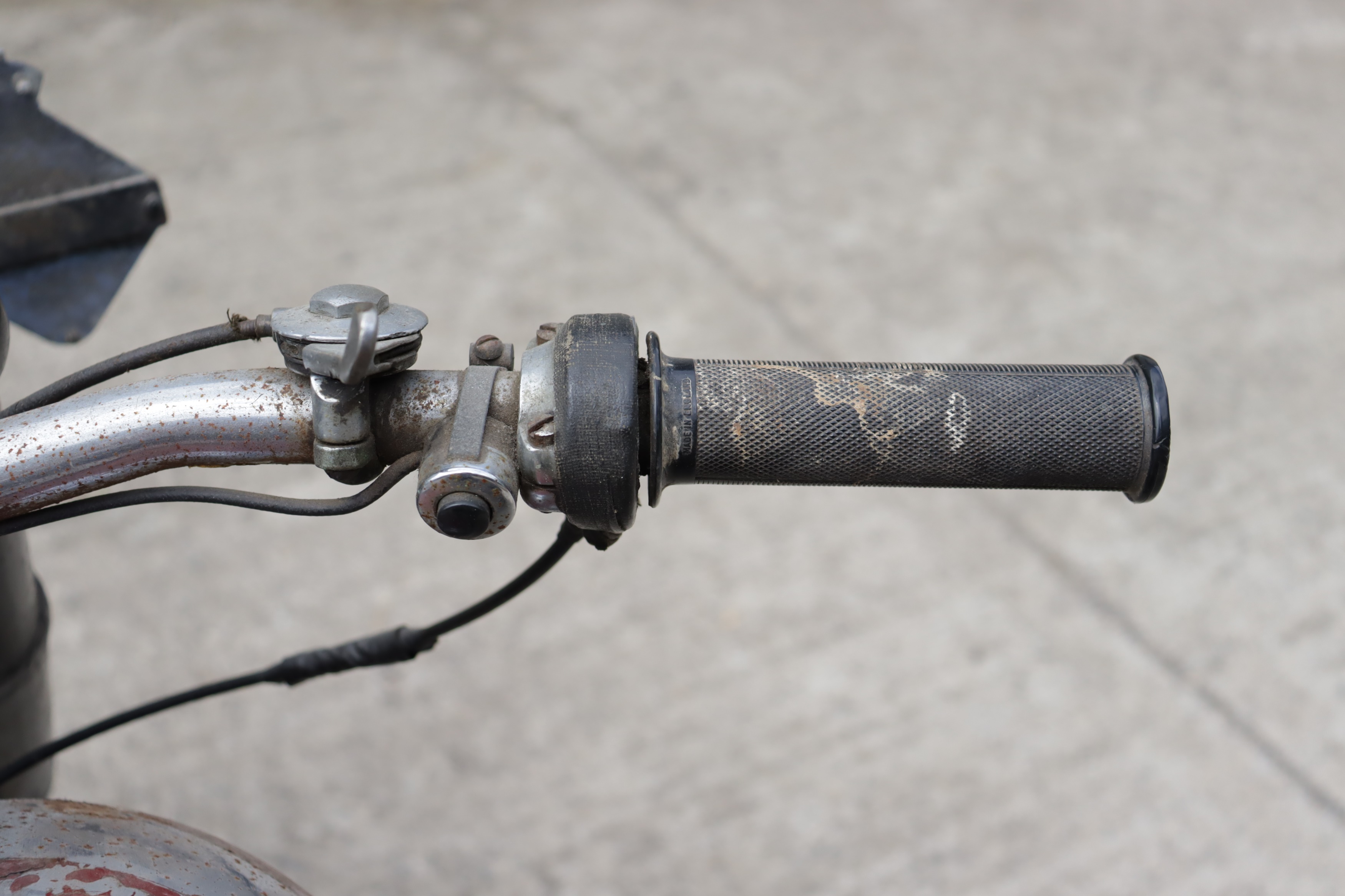 Lot 366 - 1950 Ariel NH Red Hunter