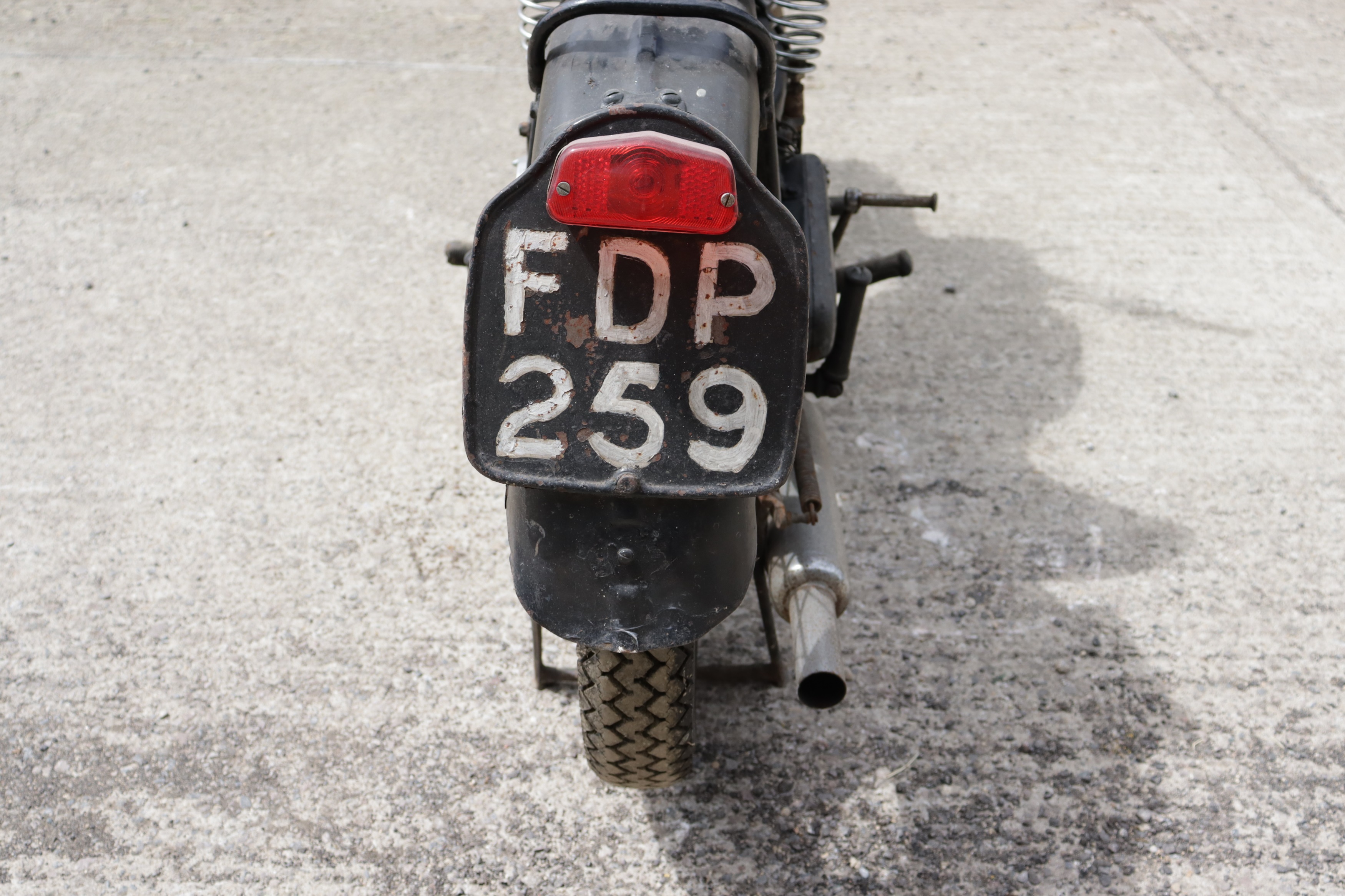 Lot 366 - 1950 Ariel NH Red Hunter