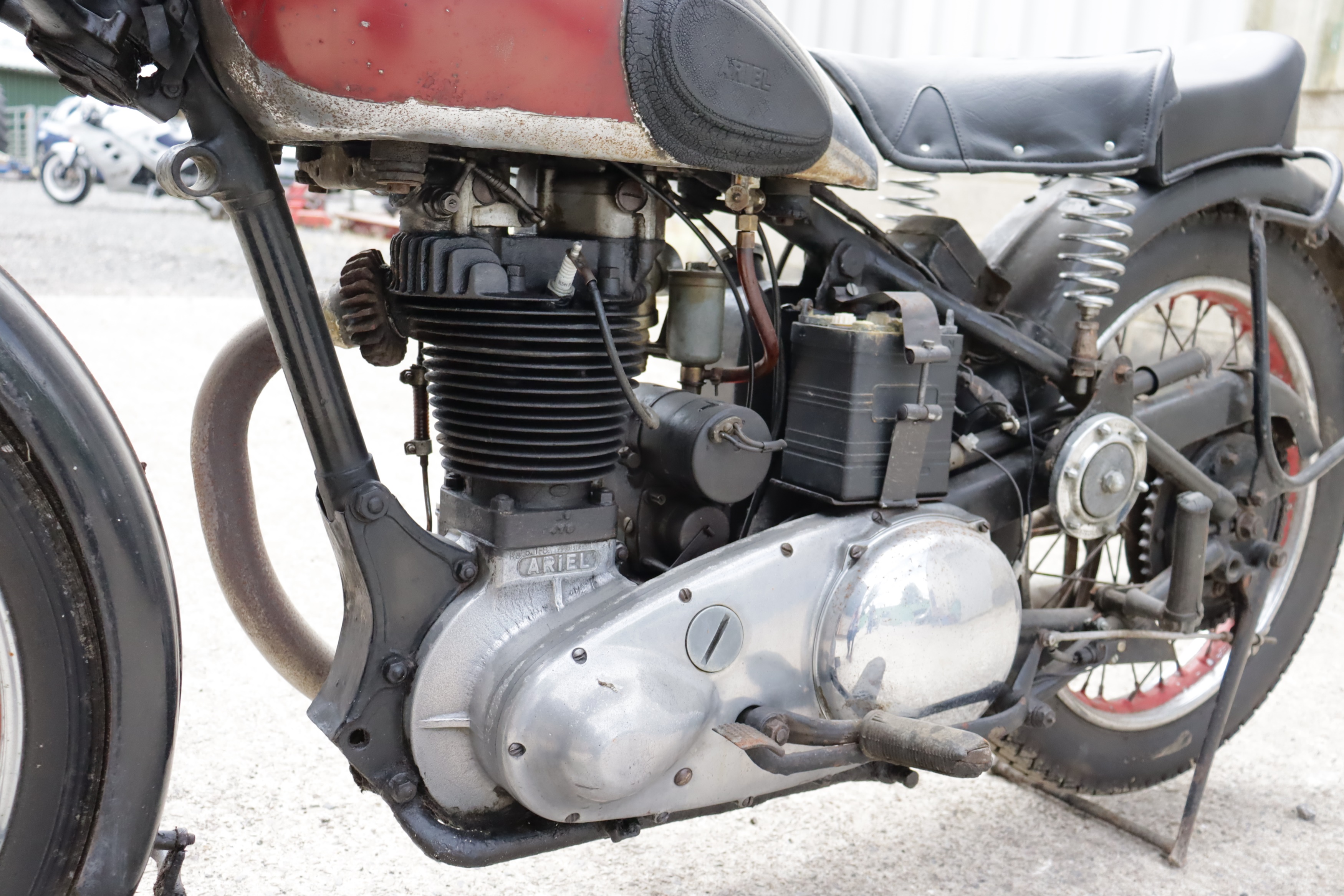 Lot 366 - 1950 Ariel NH Red Hunter